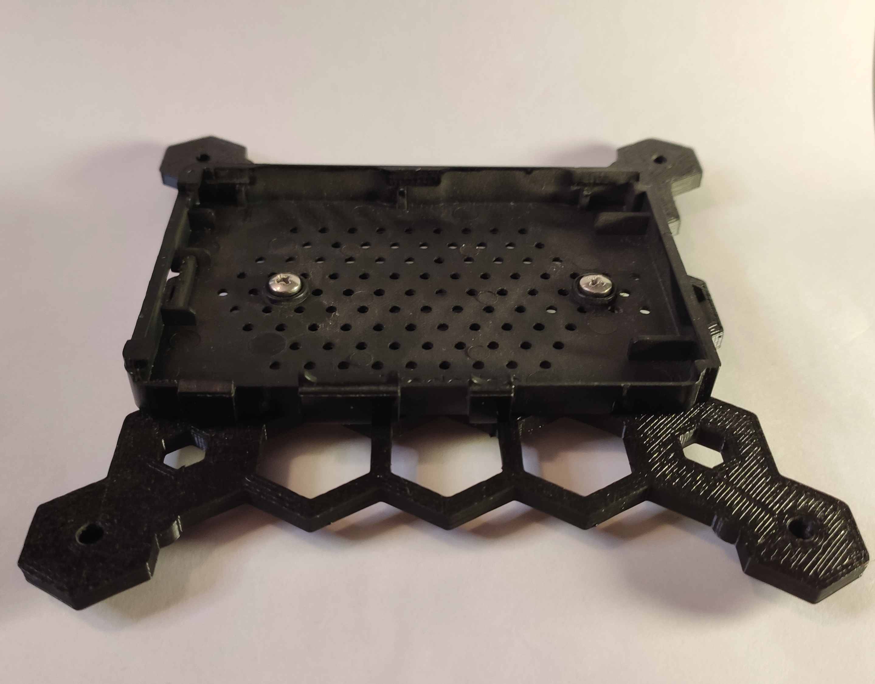 Raspberry Pi 3 case VESA 100 mount by Marek S | Download free STL model ...