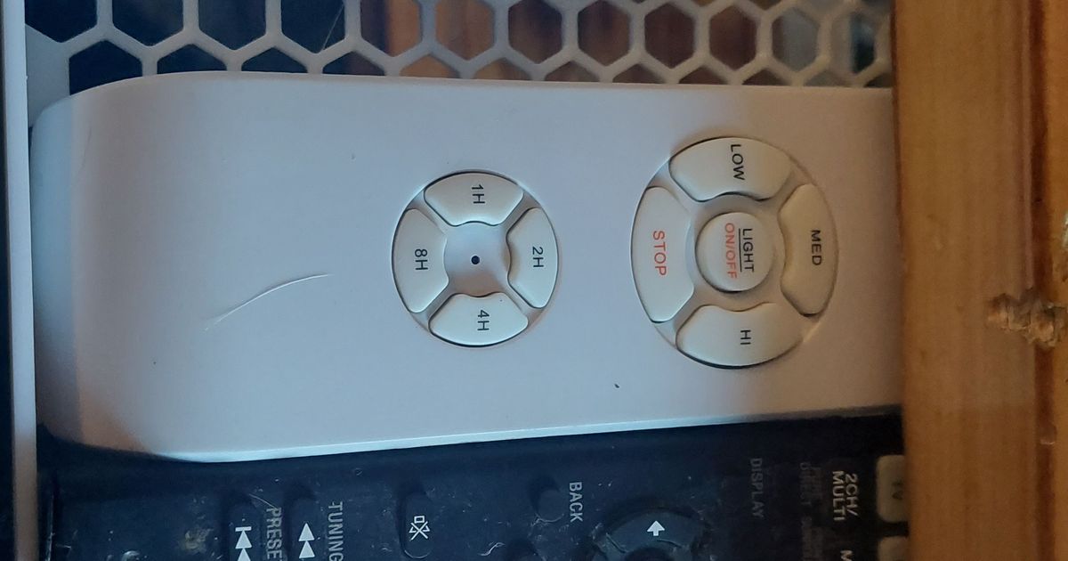 Mashup under table remote control basket. by Gixxer | Download free STL ...