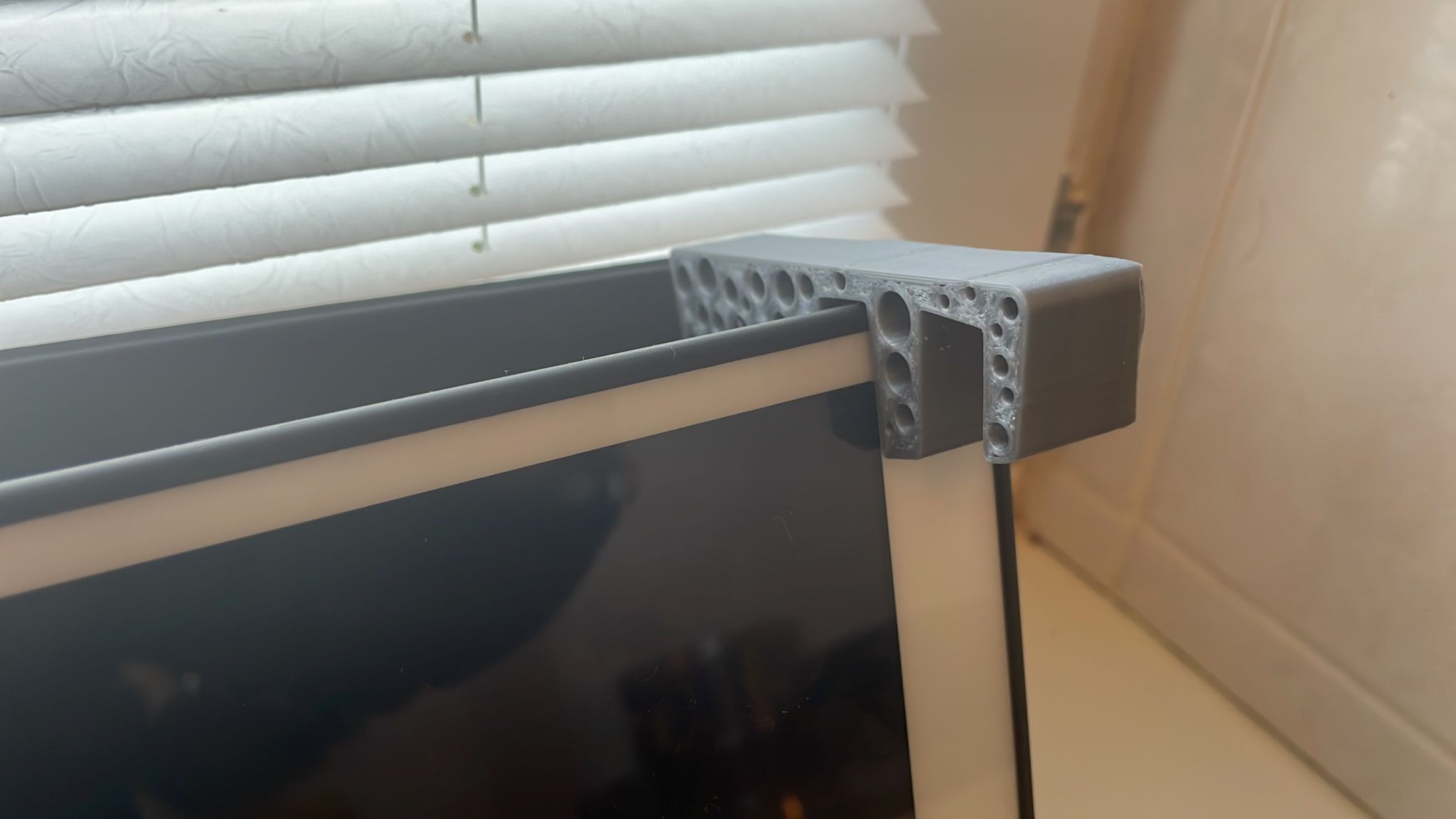 Tablet Angle by Ojai | Download free STL model | Printables.com