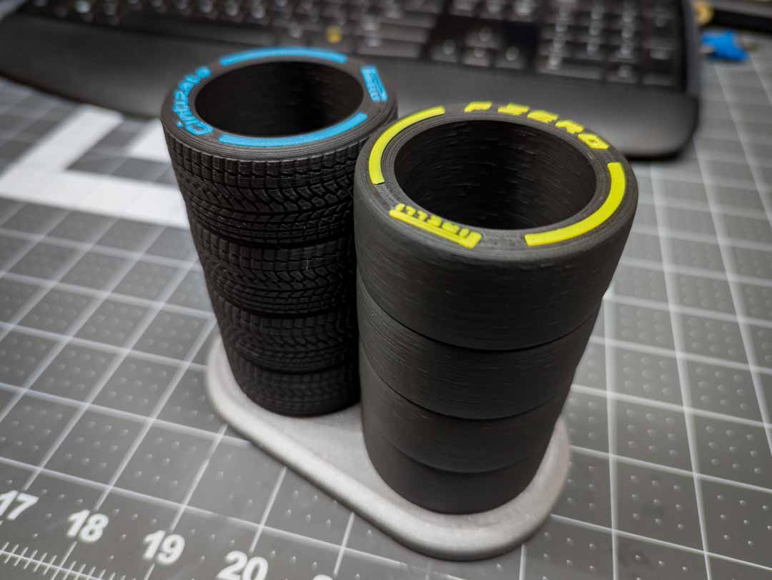 F1 Tires - Pencil/Pen Holder por AstroStock | Descargar modelo STL ...