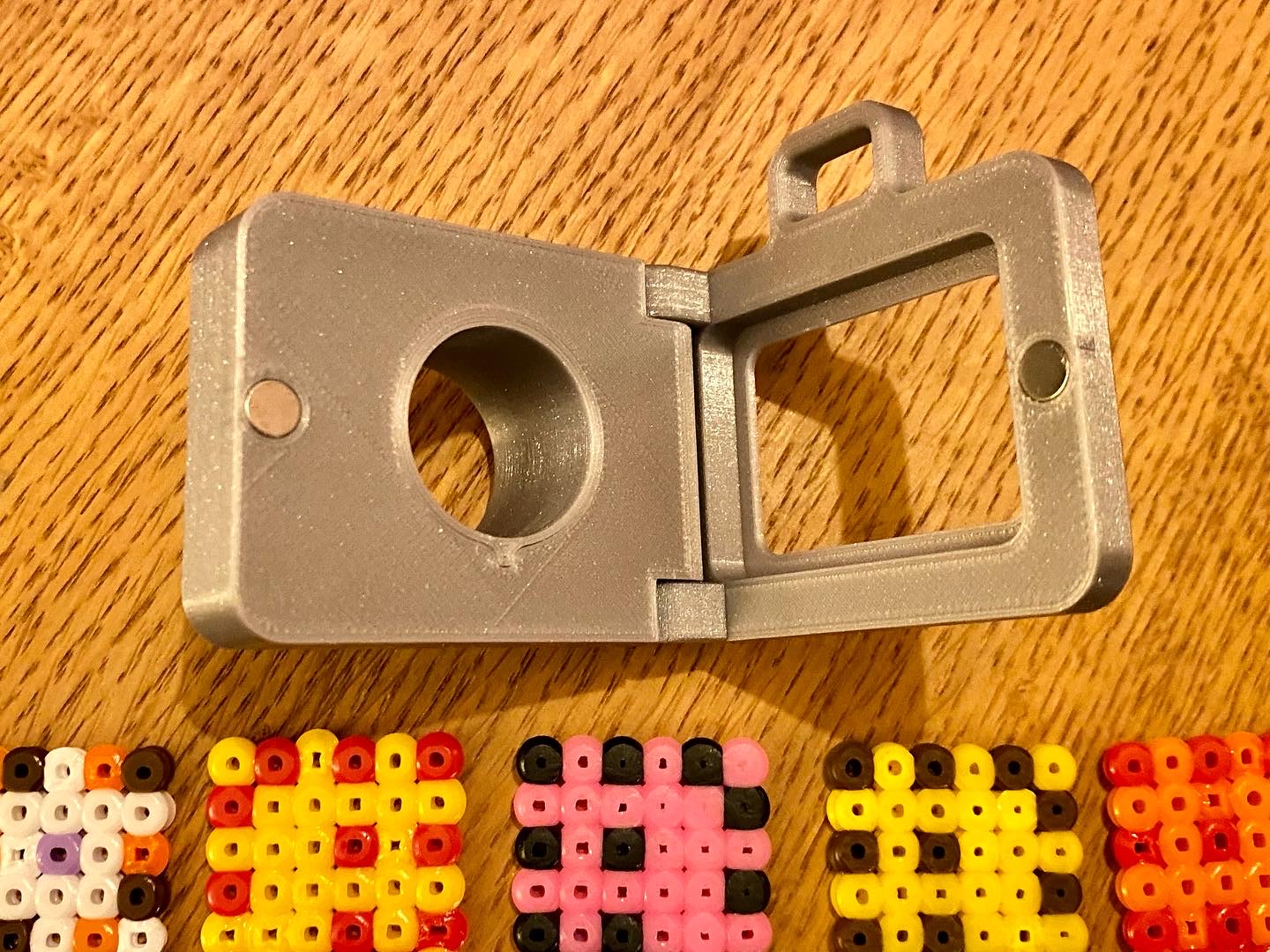 Perler/ Hama bead camera by Silfer | Download free STL model ...