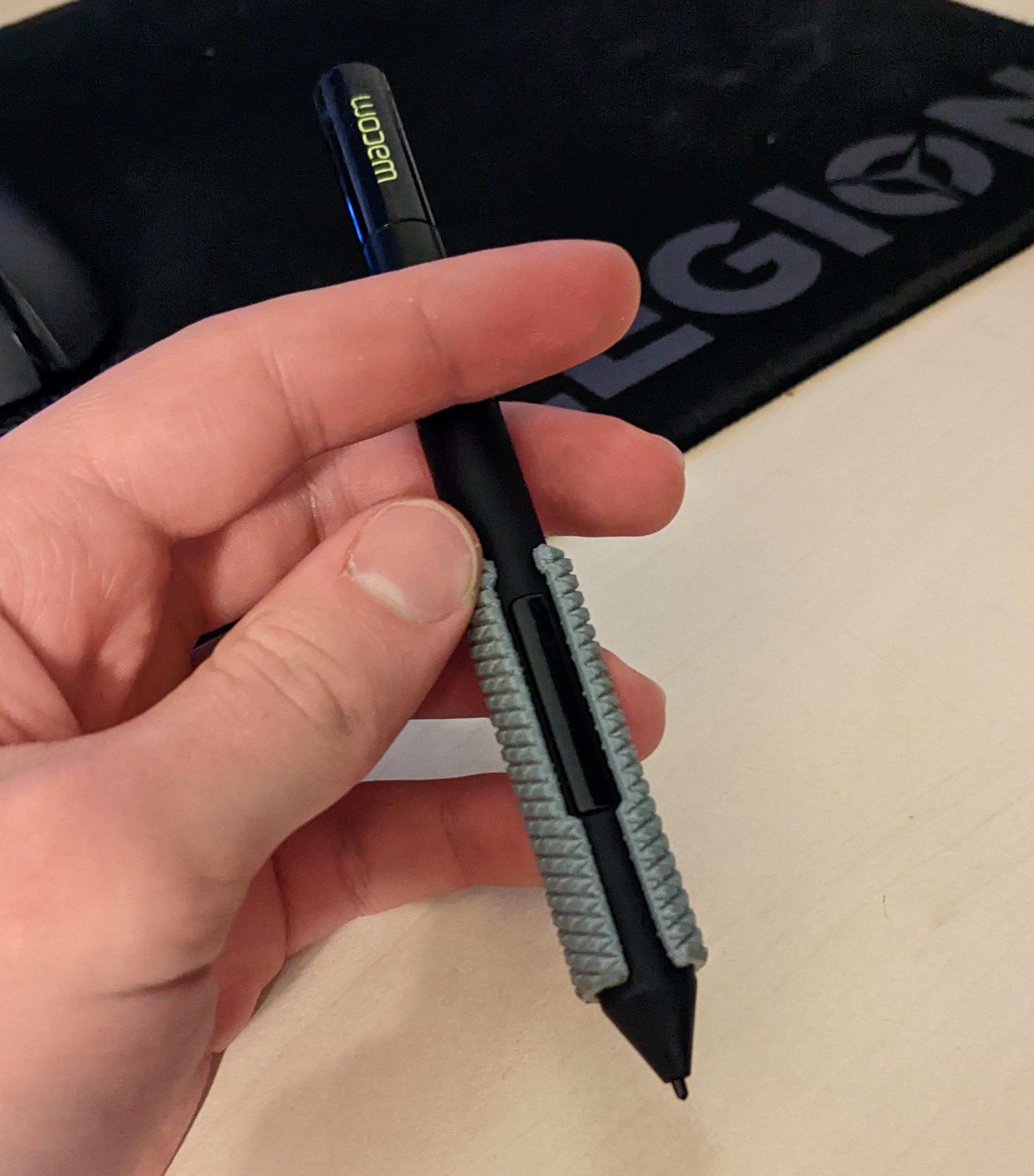 Wacom CTL-471 pen grip by roznothejon | Download free STL model ...