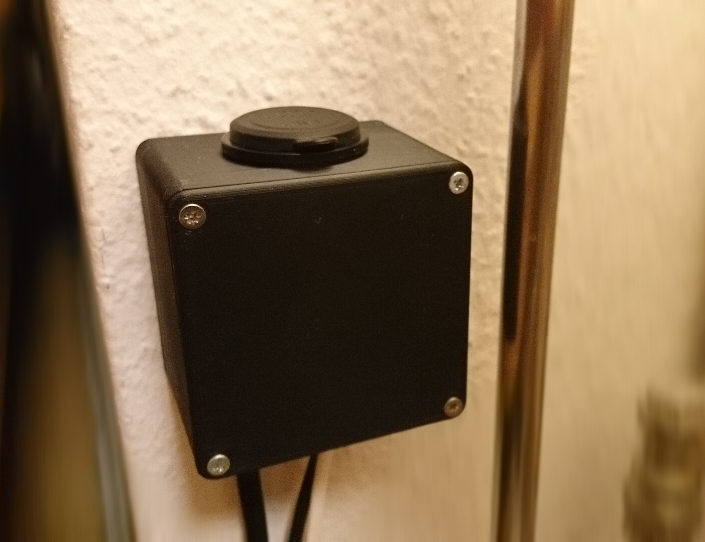 junction box with USB charger by Antimaterie | Download free STL model ...