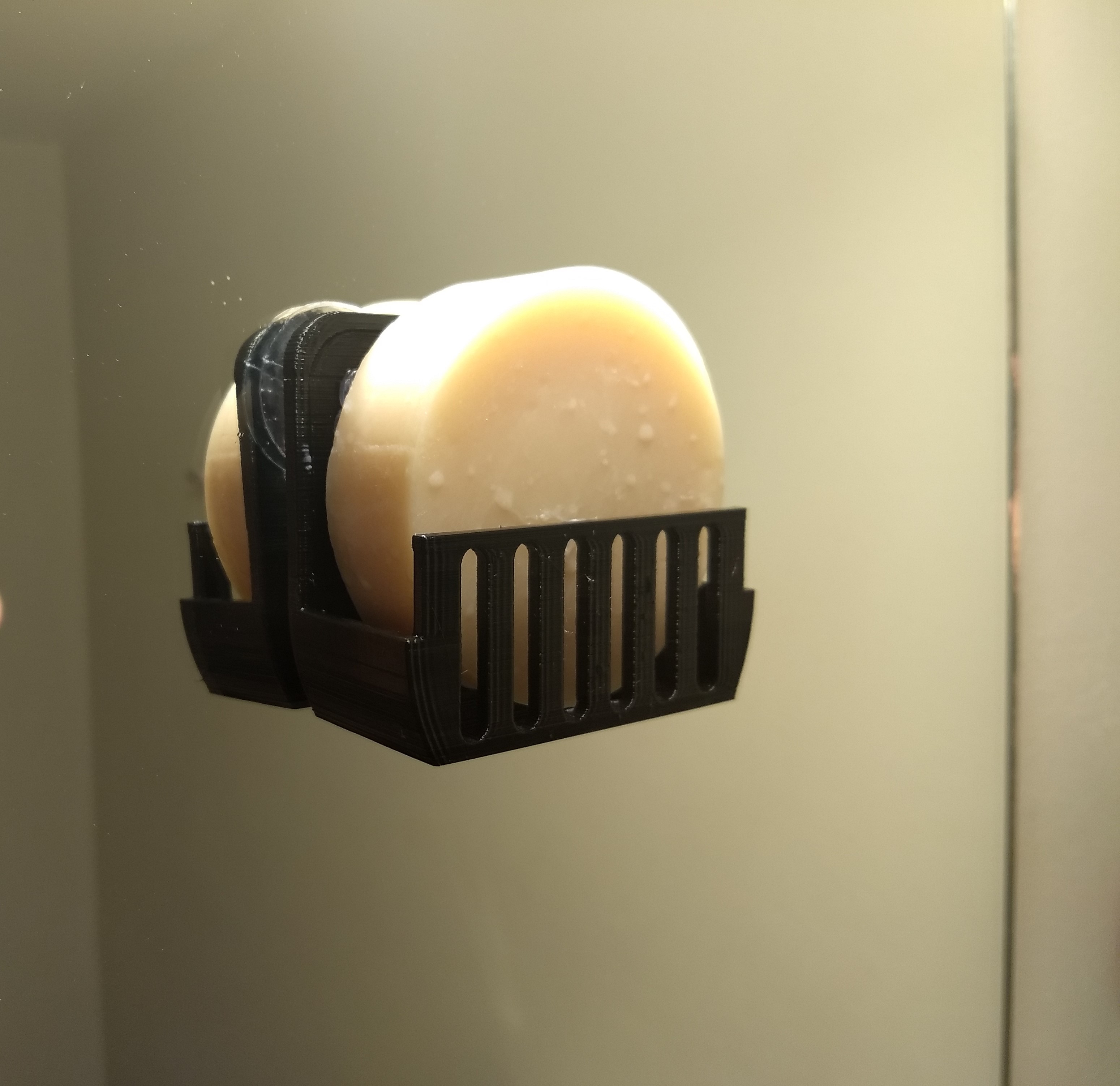 Suction Cup Soap Tray by Paul | Download free STL model | Printables.com