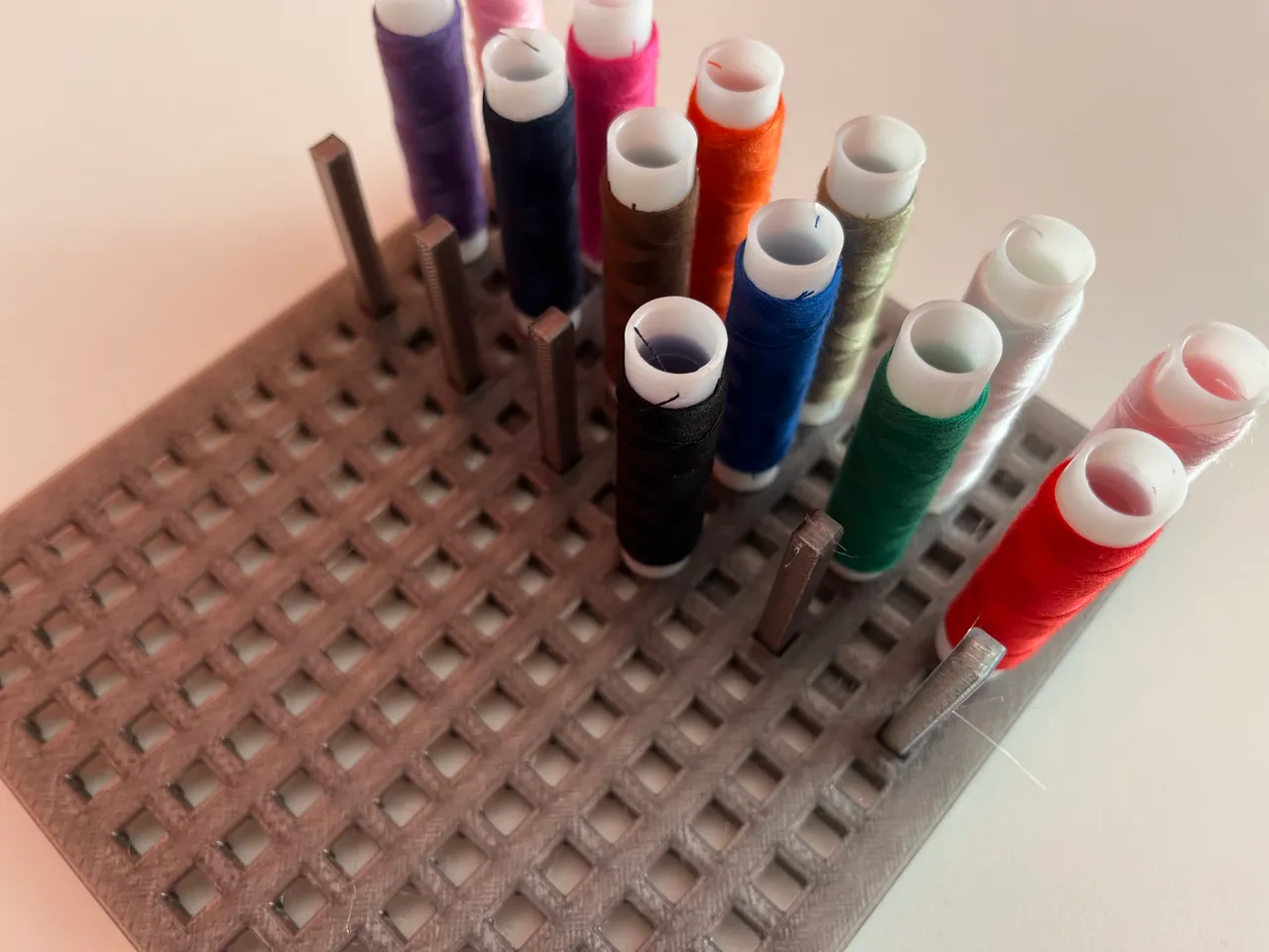 Sewing spool storage by Referentiel | Download free STL model ...