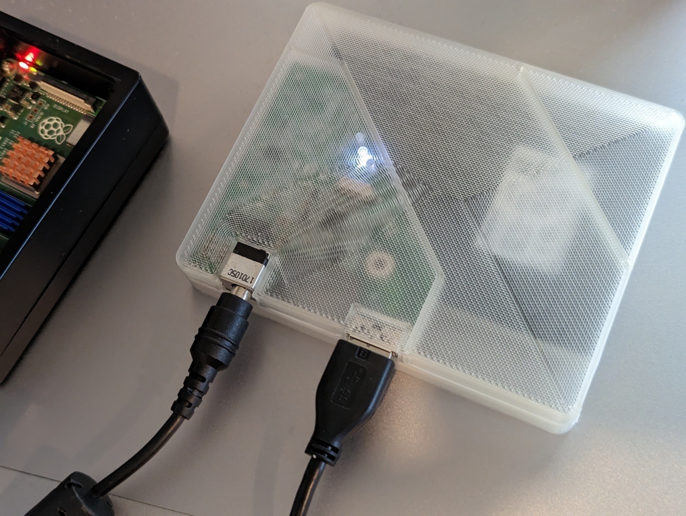 2.5 SSD USB Drive Case by Azega | Download free STL model | Printables.com