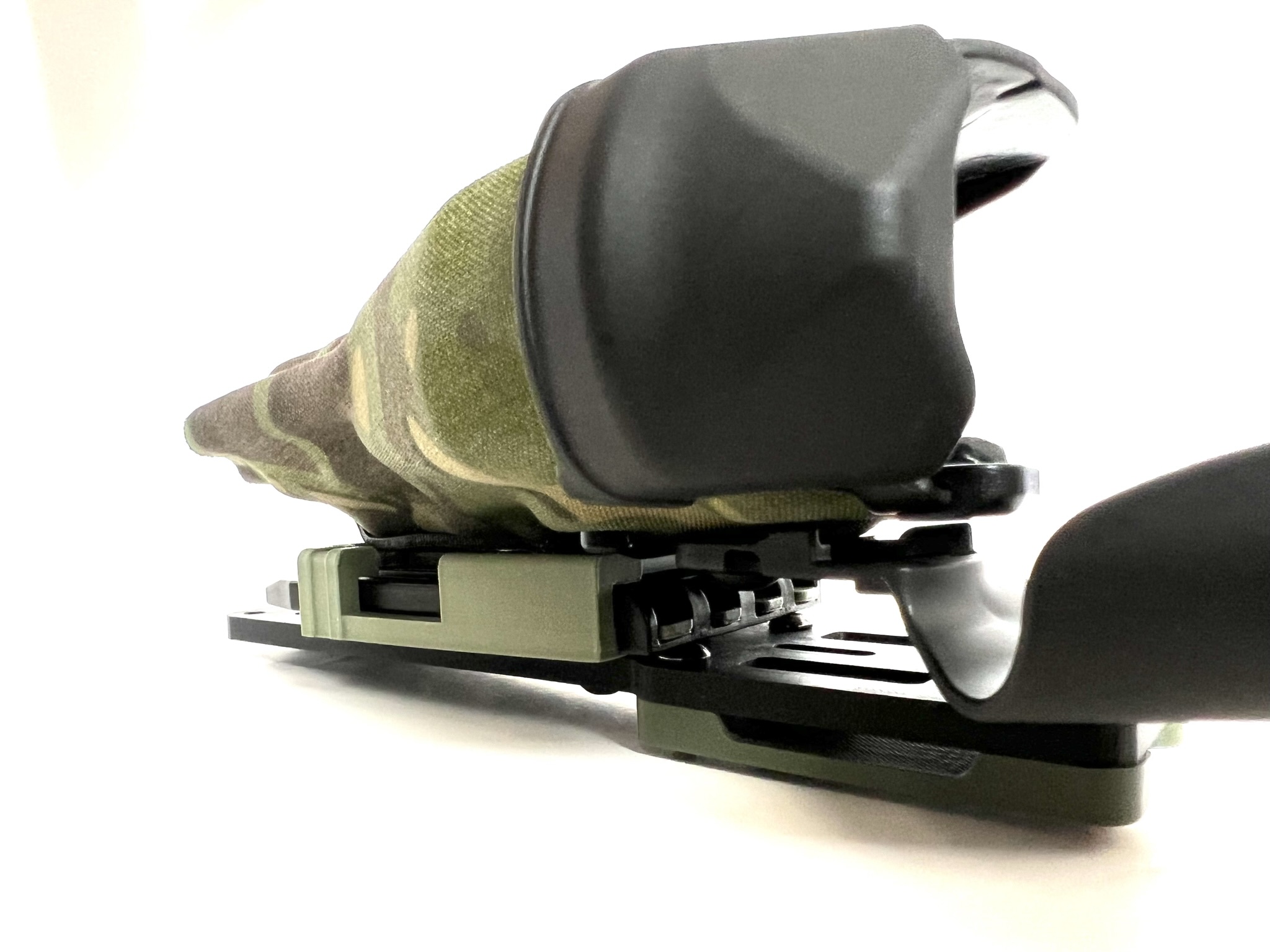 Safariland QLS 22 Reciever Plate by M1 Industries | Download free STL ...