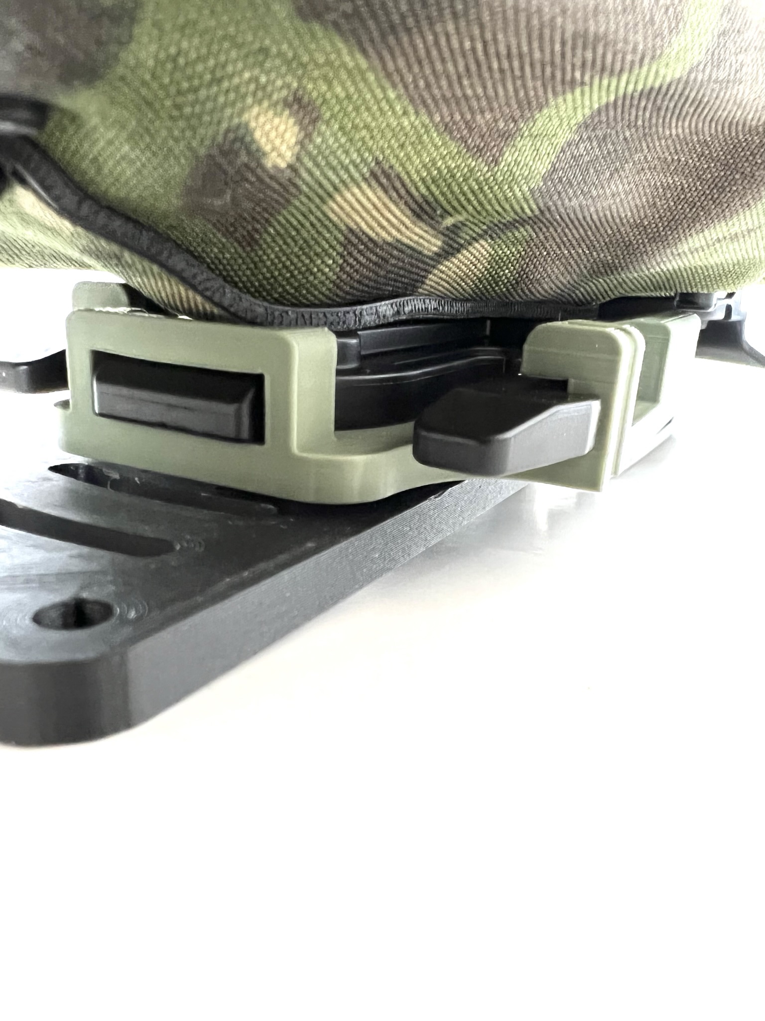 Safariland QLS 22 Reciever Plate by M1 Industries | Download free STL ...