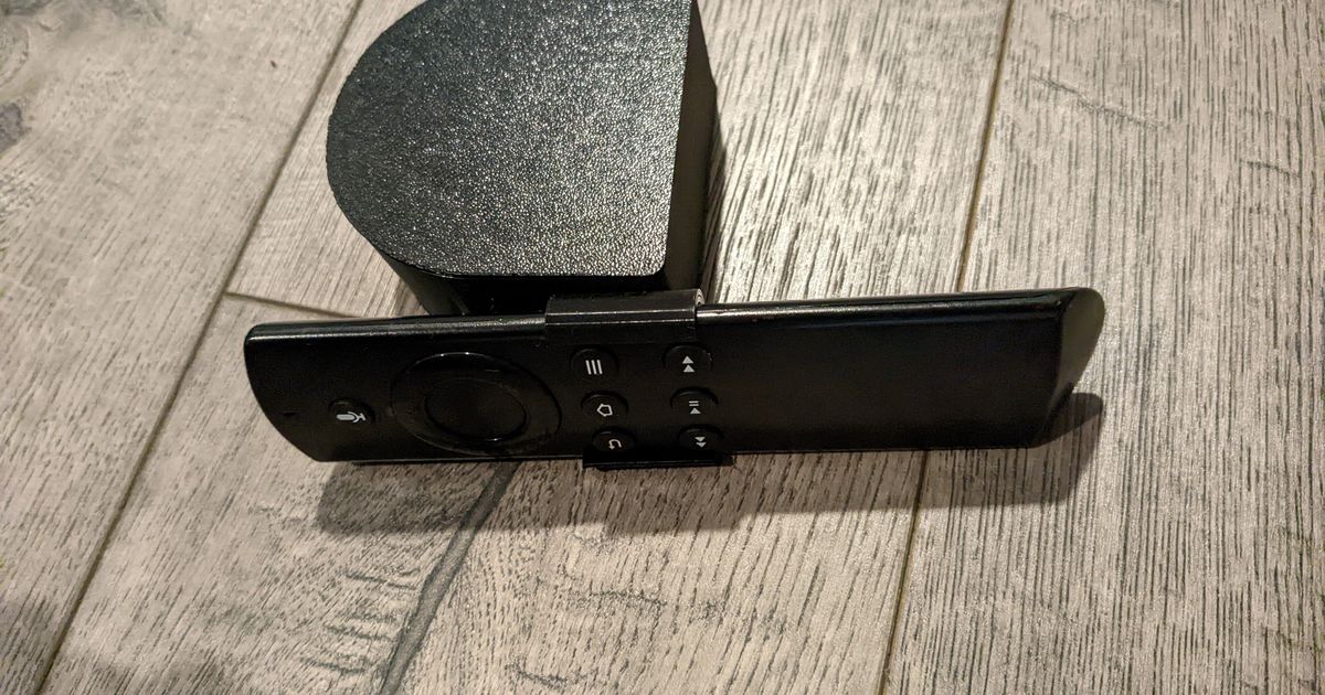 Retractable Remote Holder by kdub | Download free STL model ...