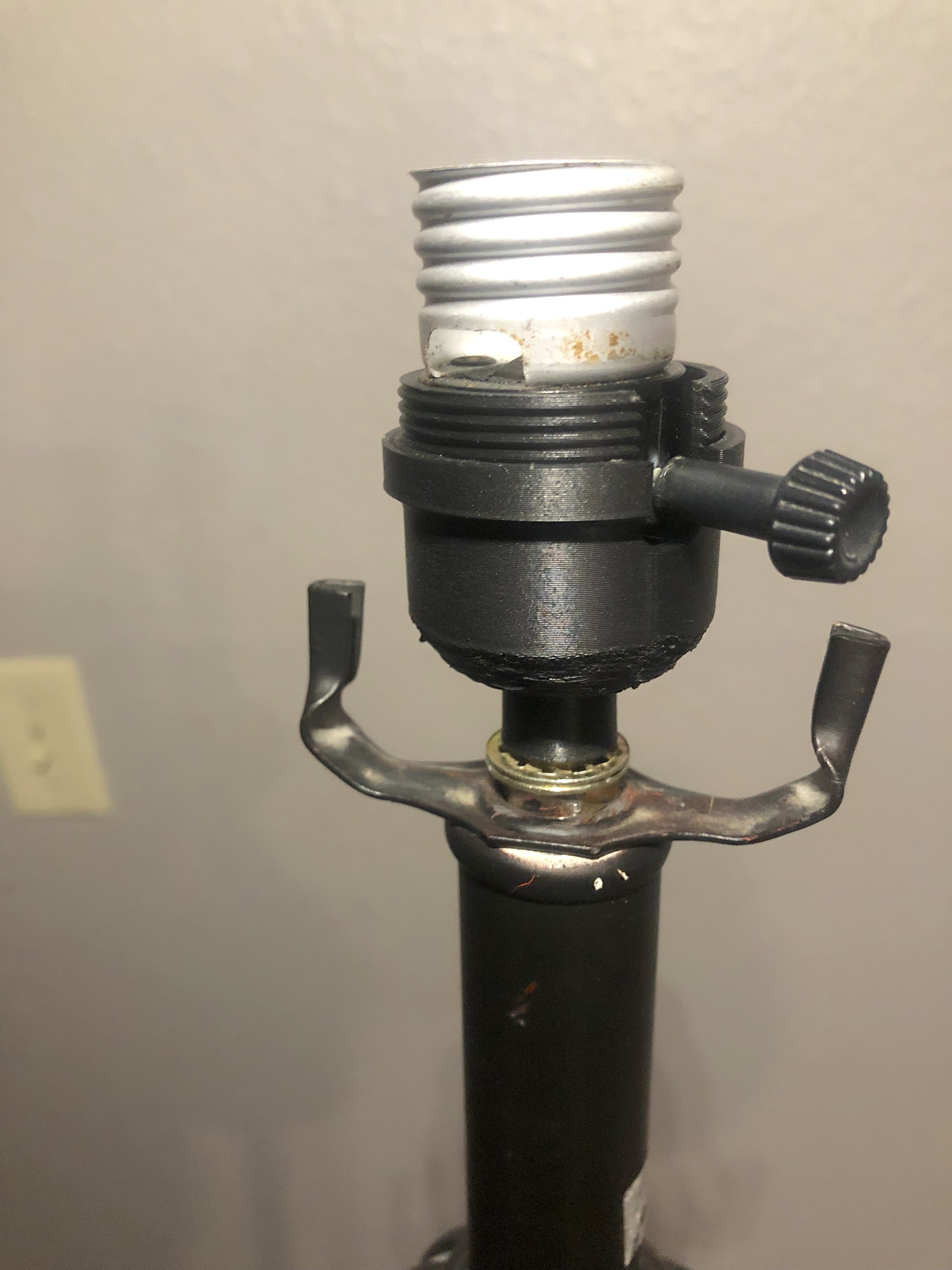 Lamp Socket by Shawn | Download free STL model | Printables.com