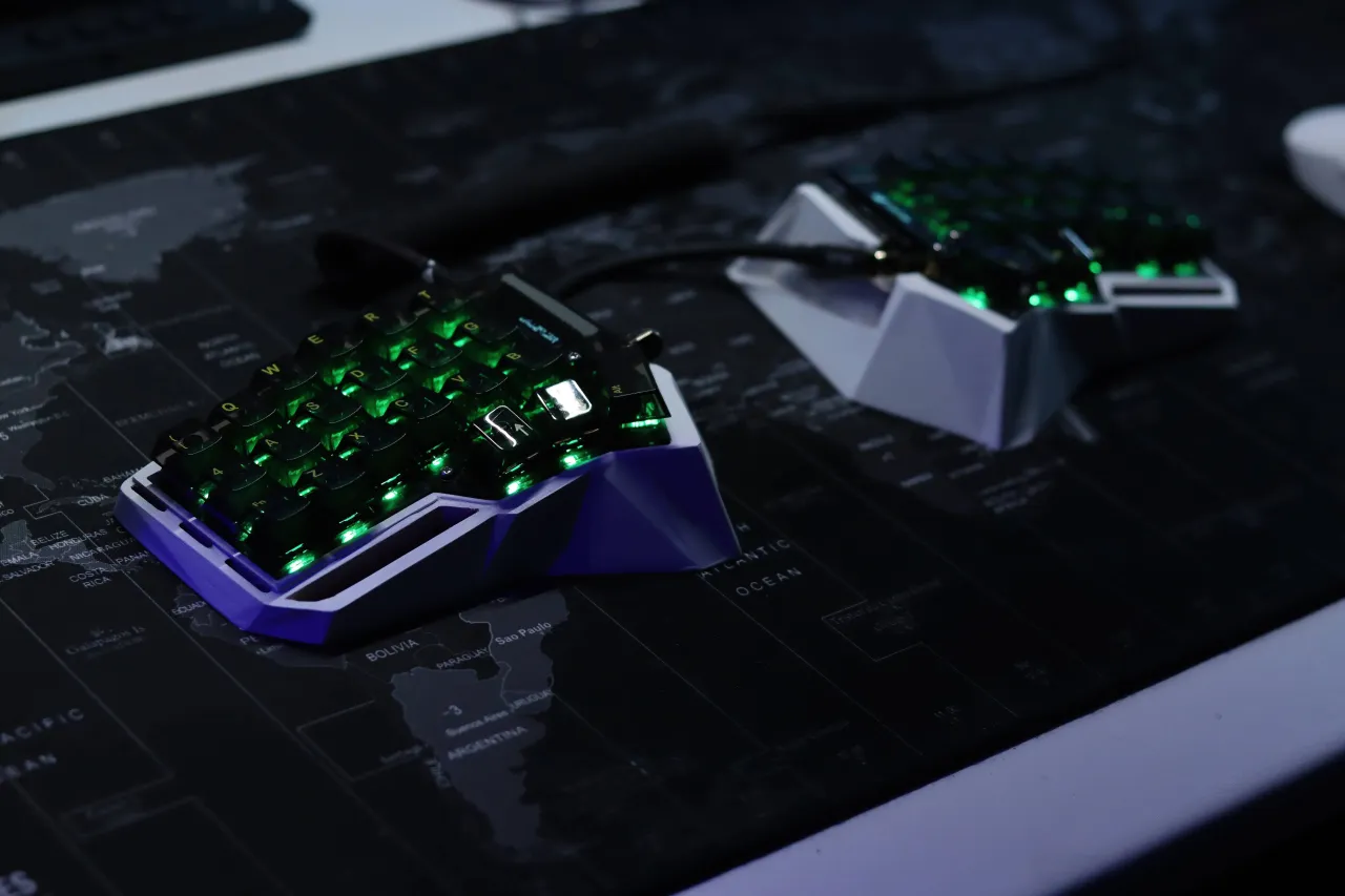 The Kunai - Corne Case by mell0w | Download free STL model | Printables.com