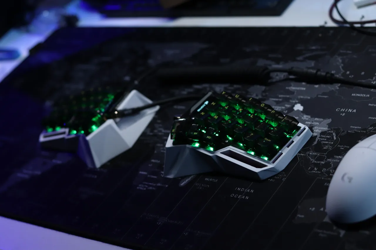 The Kunai - Corne Case by mell0w | Download free STL model | Printables.com