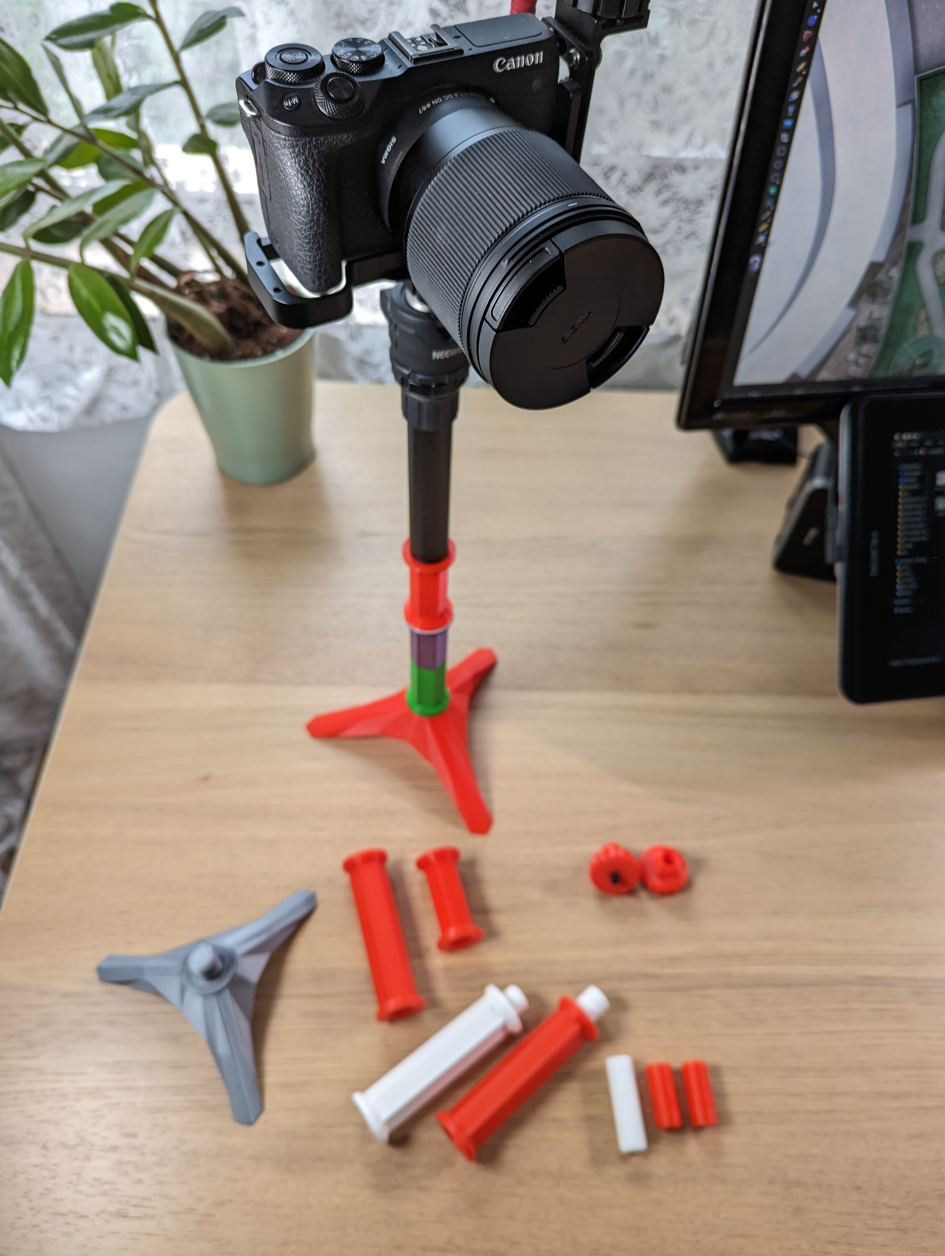Modular mini DSLR tripod system by dimitarsp | Download free STL model ...