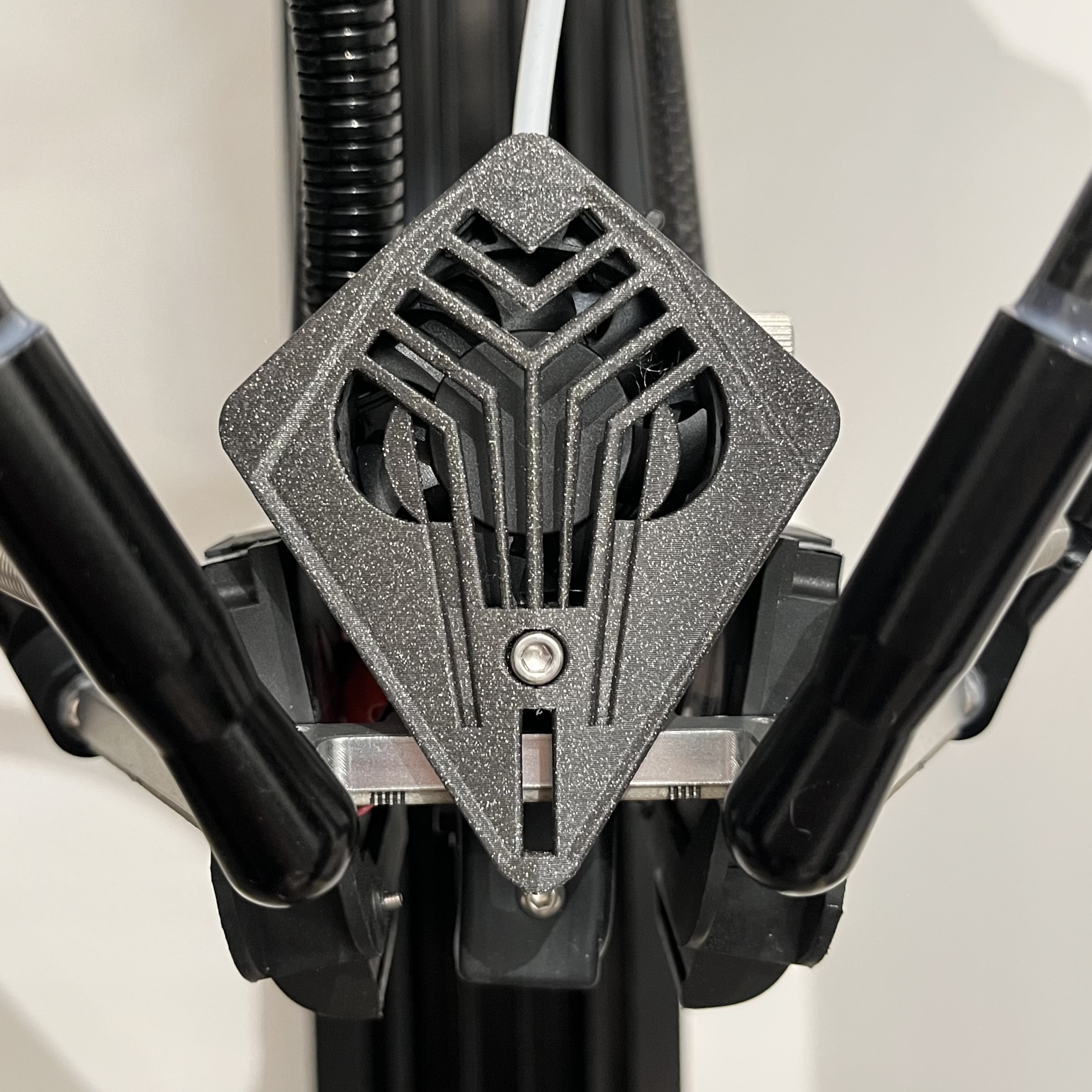 FLSUN V400 Alien Fan Cover von flux_capacitor | Kostenloses STL-Modell ...