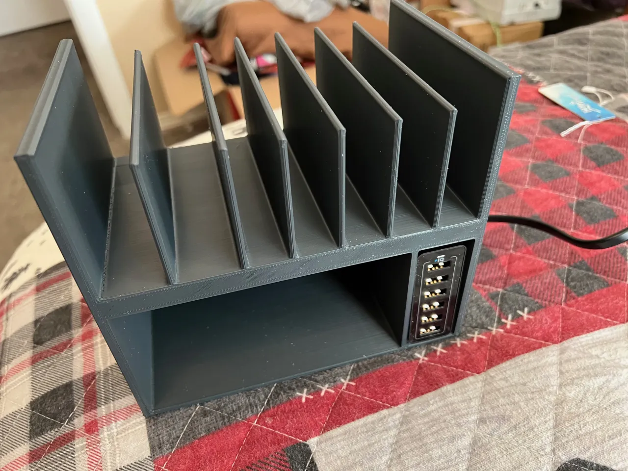 Tablet Charging Station by Jaroot | Download free STL model ...