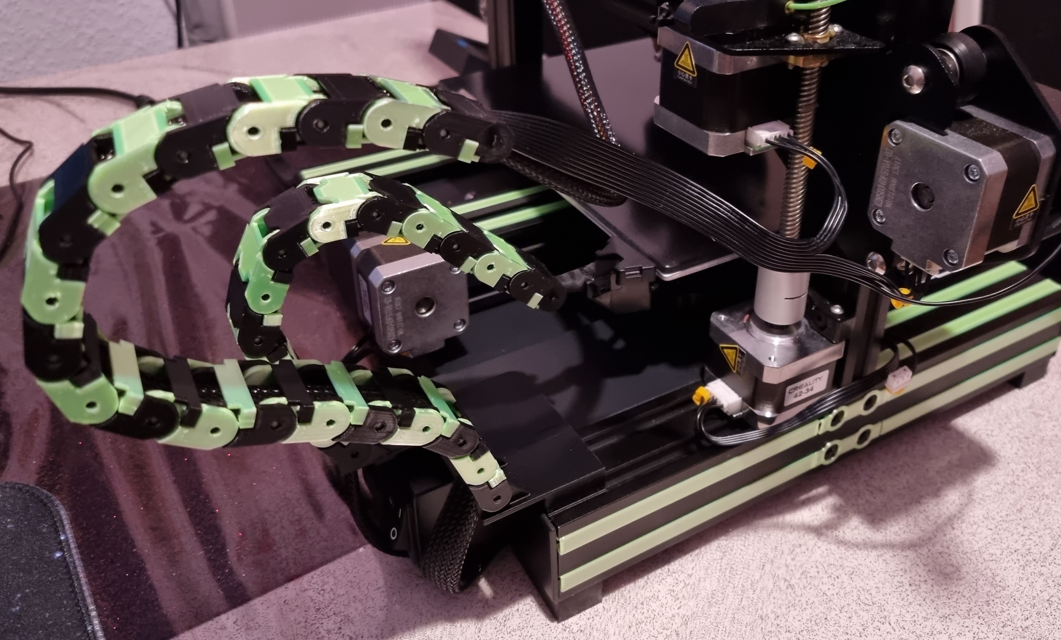 Reinforced Cable Chains for 3D Printer by Man-in-Black | Download free ...