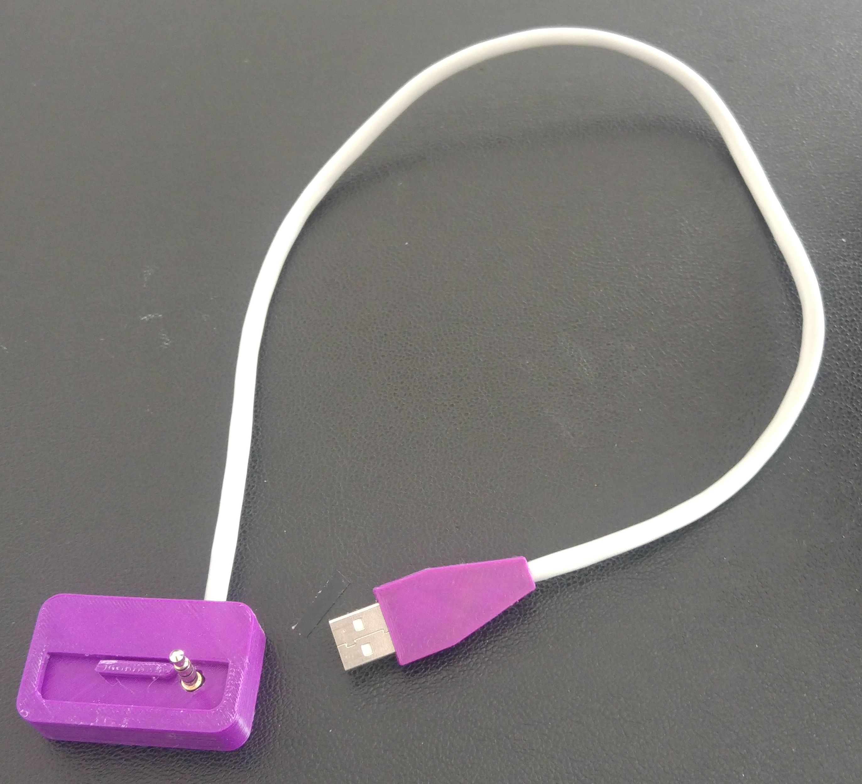 iPod Shuffle charging stand by punisher_1211 | Download free STL model ...
