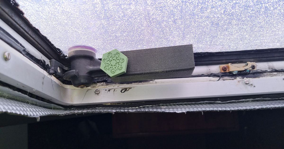 Hatch Window Block with Screw by Kraiden | Download free STL model ...