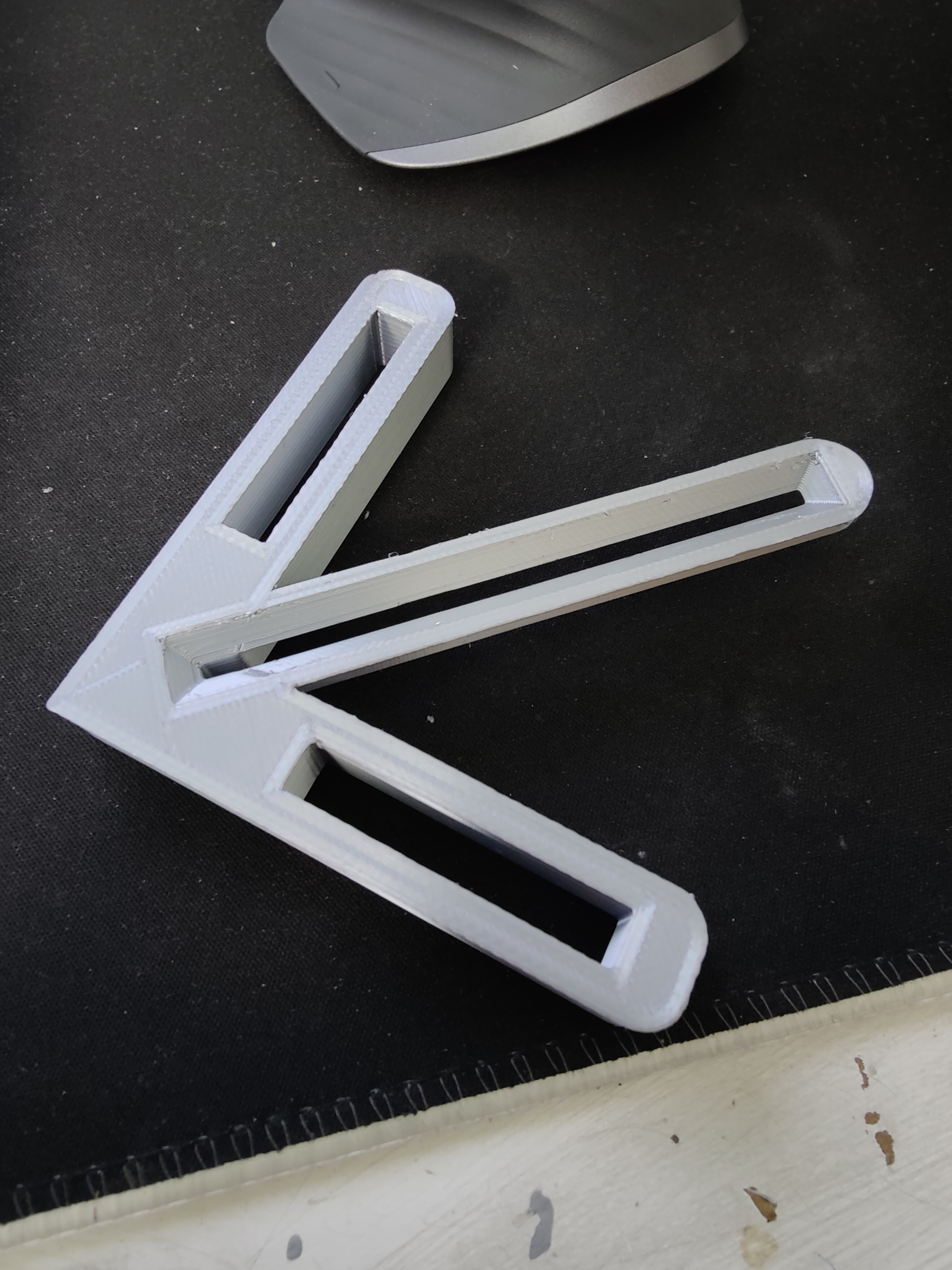 Arrow style center finder jig by pimpyourprinter | Download free STL ...
