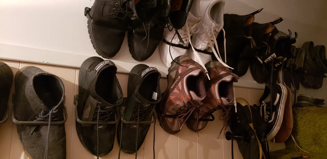 Slim shoe rack by GadgetChris | Download free STL model | Printables.com