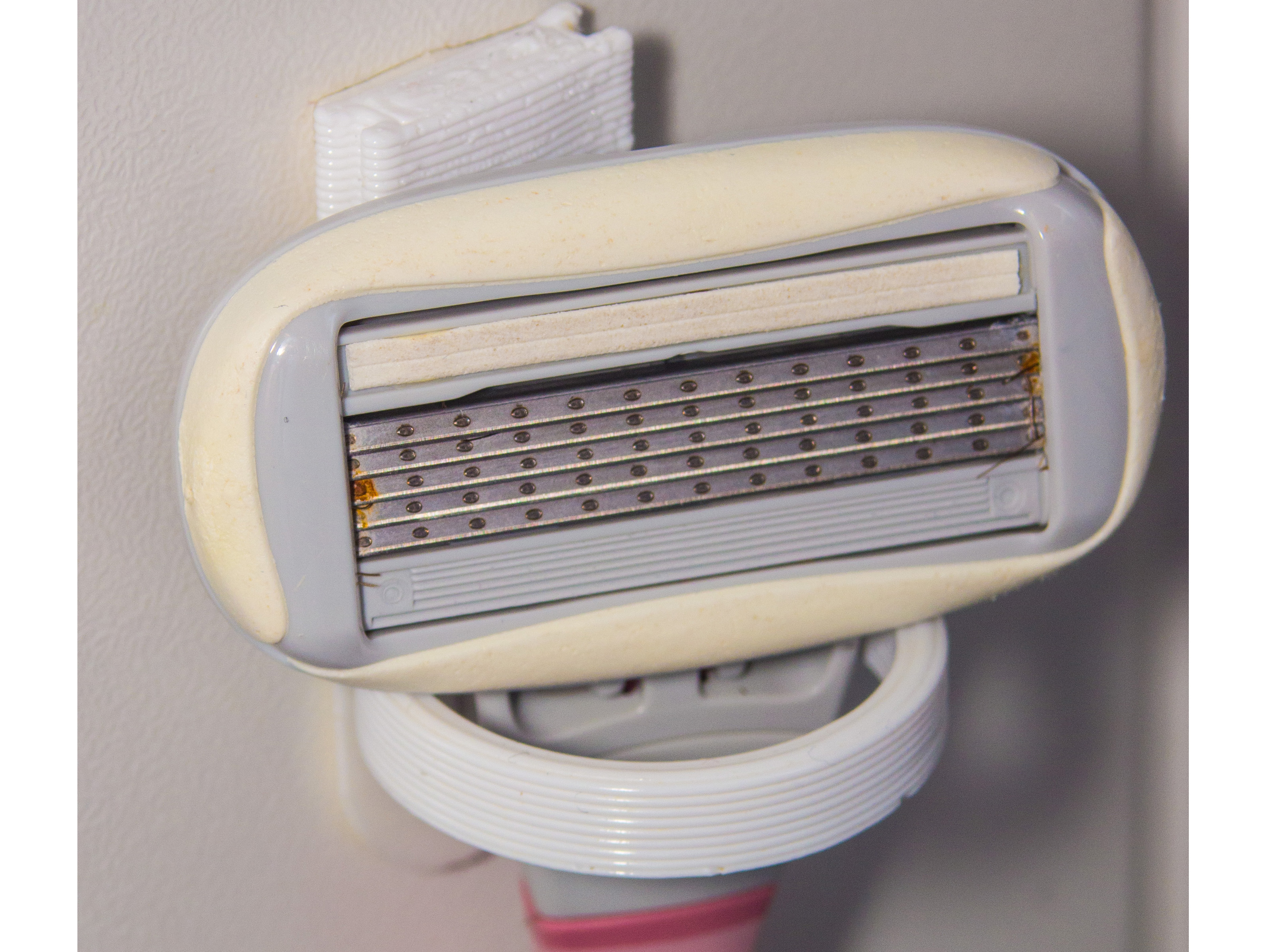 Razor mount (for 3M style tape) by mgetz | Download free STL model ...