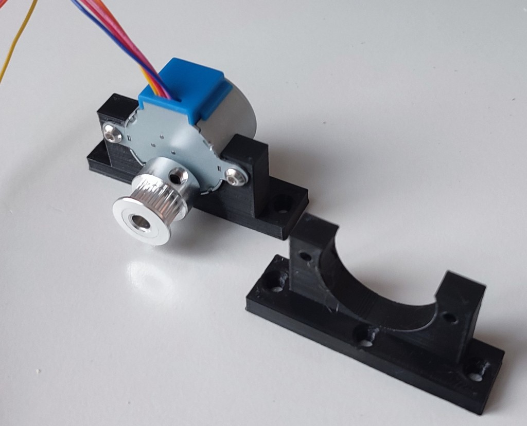Minimalistic 28BYJ-48 motor bracket by Marcel | Download free STL model ...