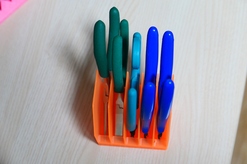nipper holder by three-spot | Download free STL model | Printables.com