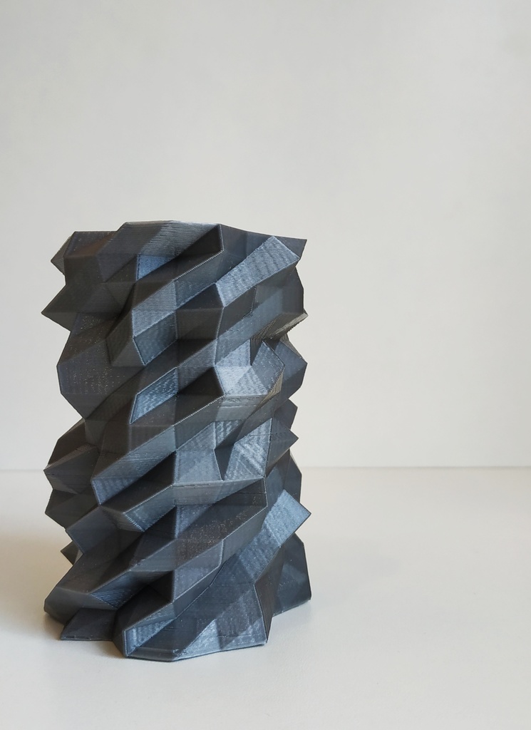 Crazy geometry pen holder 1 by Juan de Trisophy | Download free STL ...