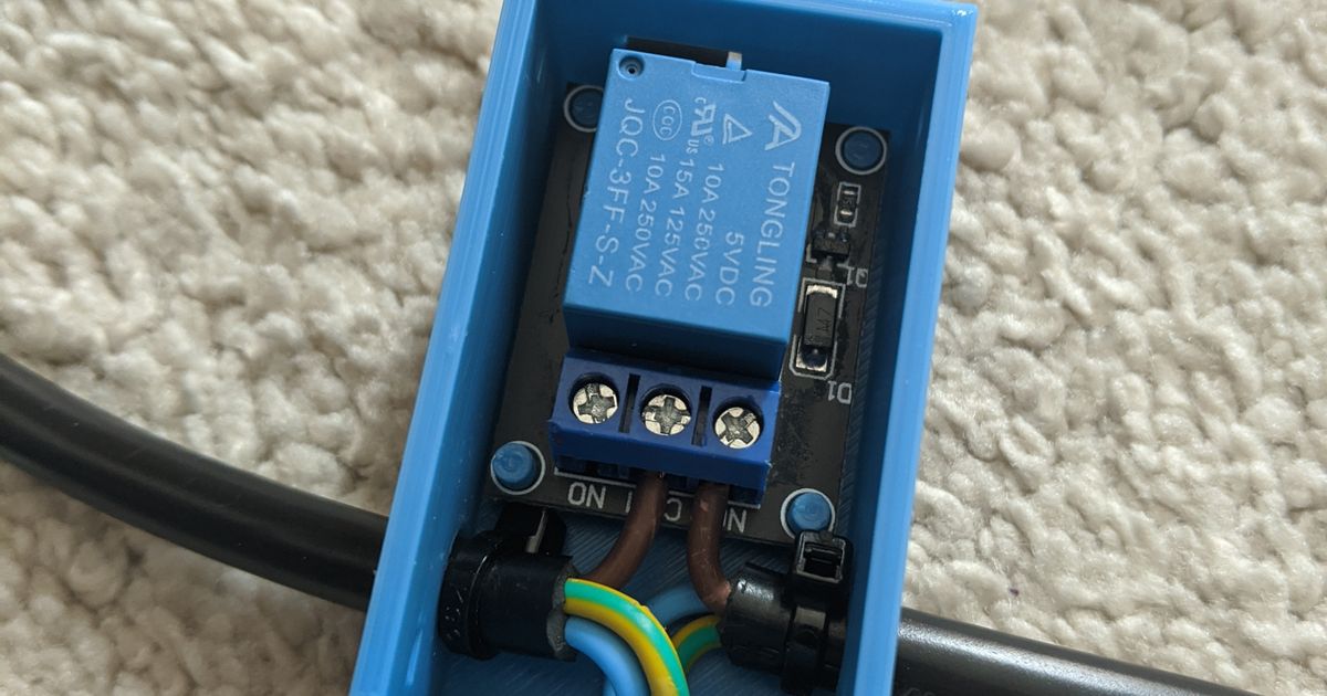 Relay Box with 2020 Mount by SRB Designs | Download free STL model ...