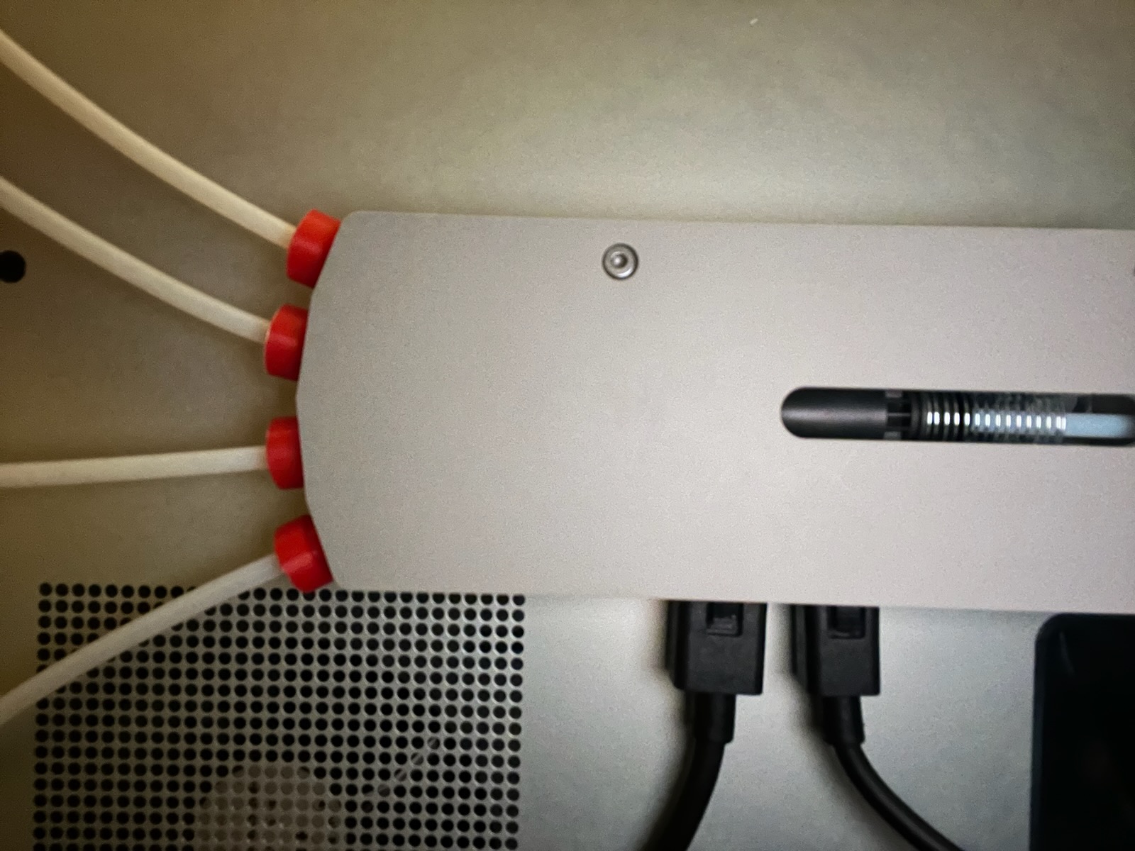 Bambu AMS Buffer Hub Remove Button by TheTexMech | Download free STL ...