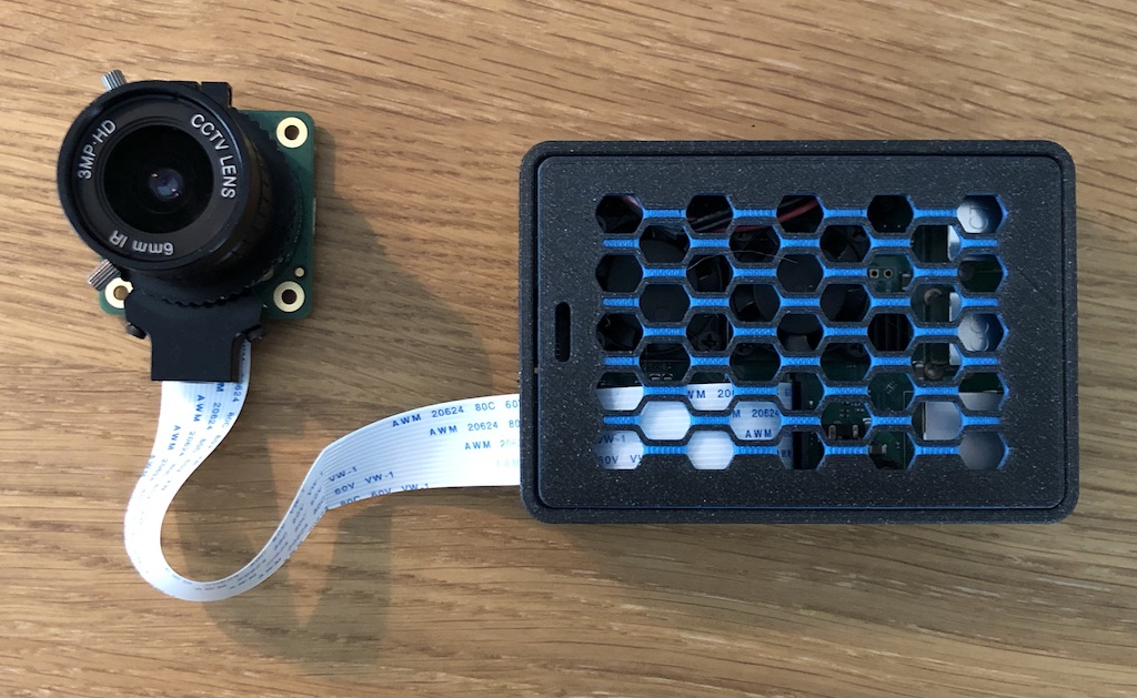 Raspberry Pi 3/4 B+ Case with slot for camera cable by Olivier ...