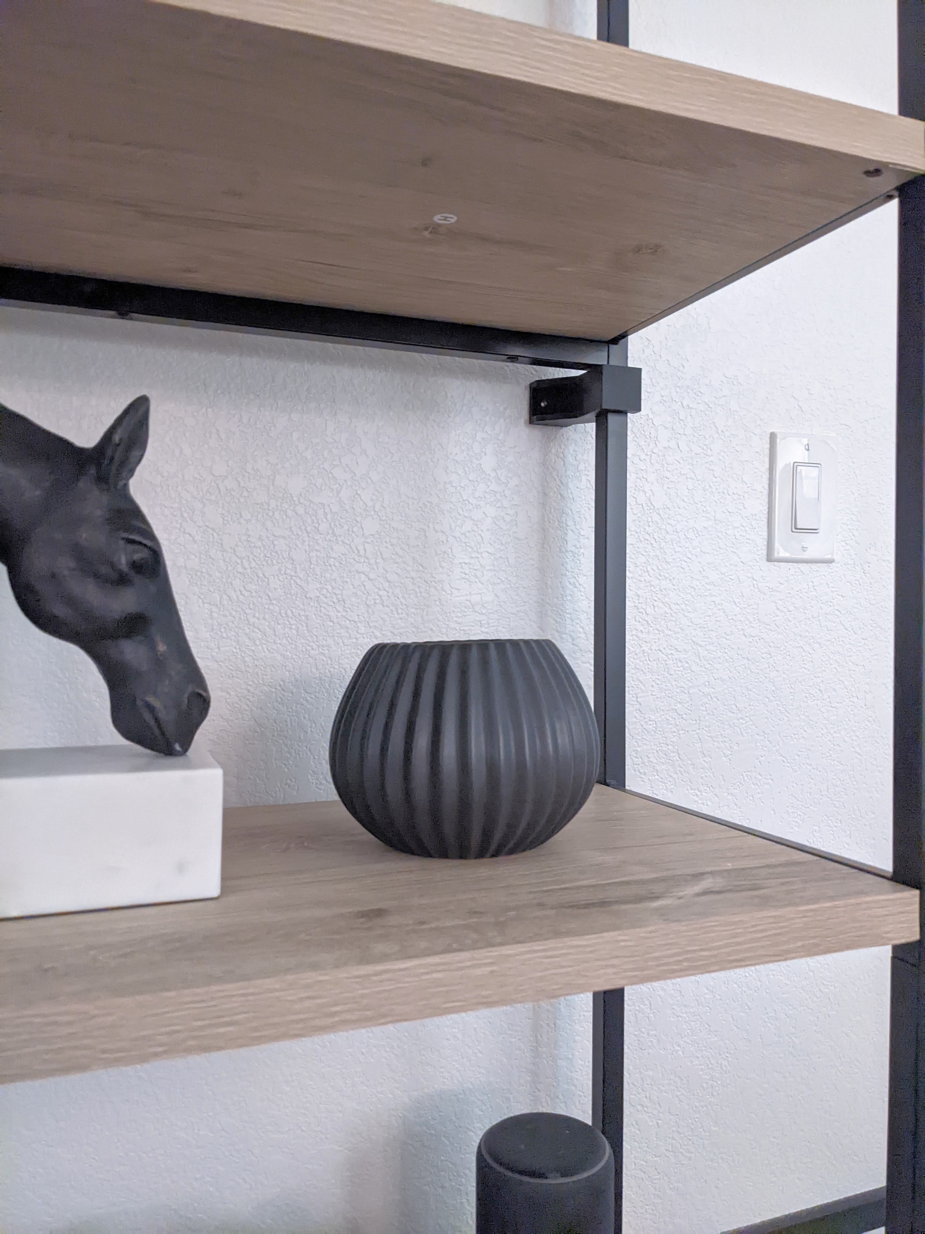Stabilizer Clamp for Ladder-Style Shelves by EYAK42 | Download free STL ...