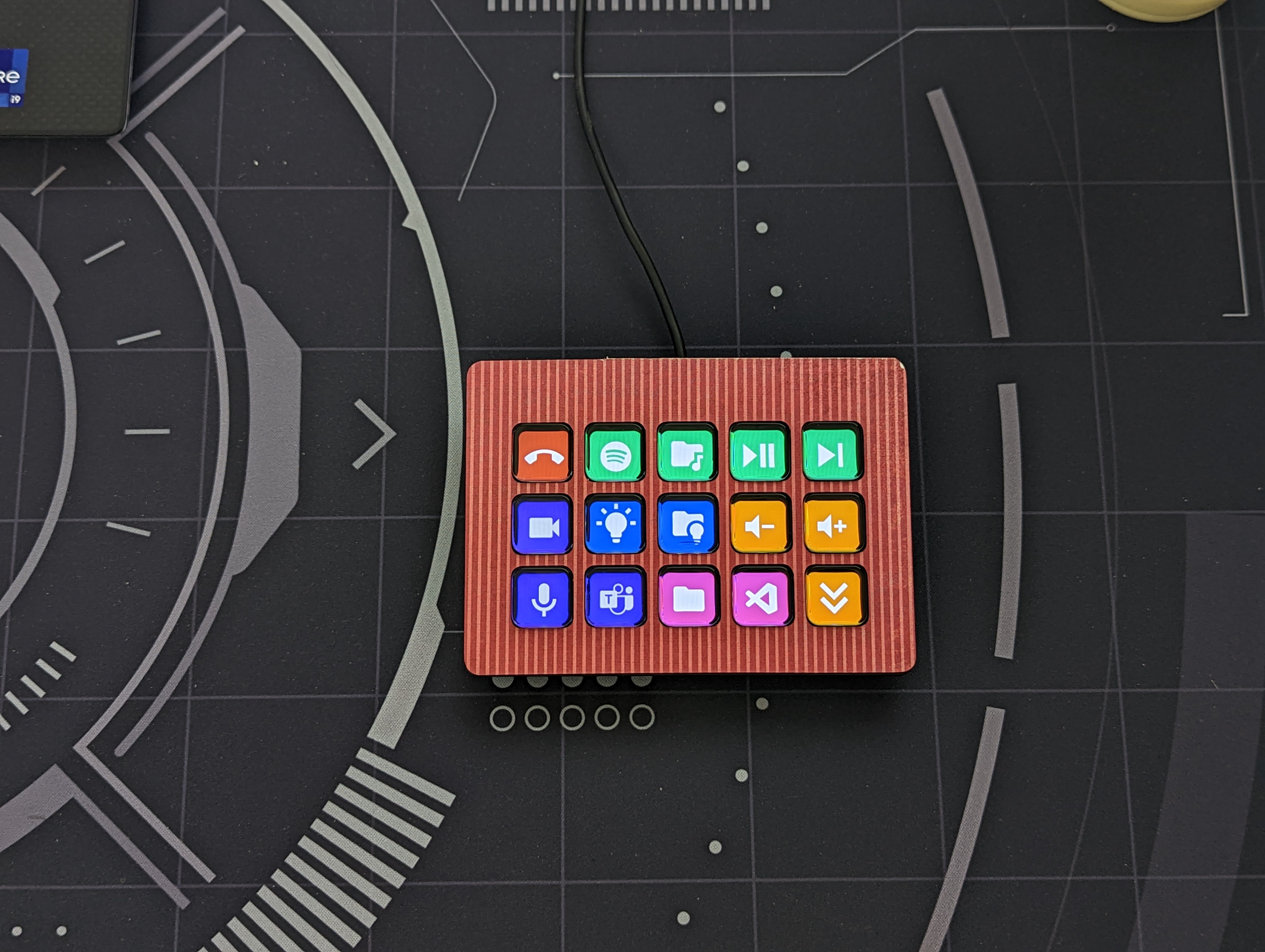 Stream Deck MK.1 Faceplate by thunsaker | Download free STL model ...