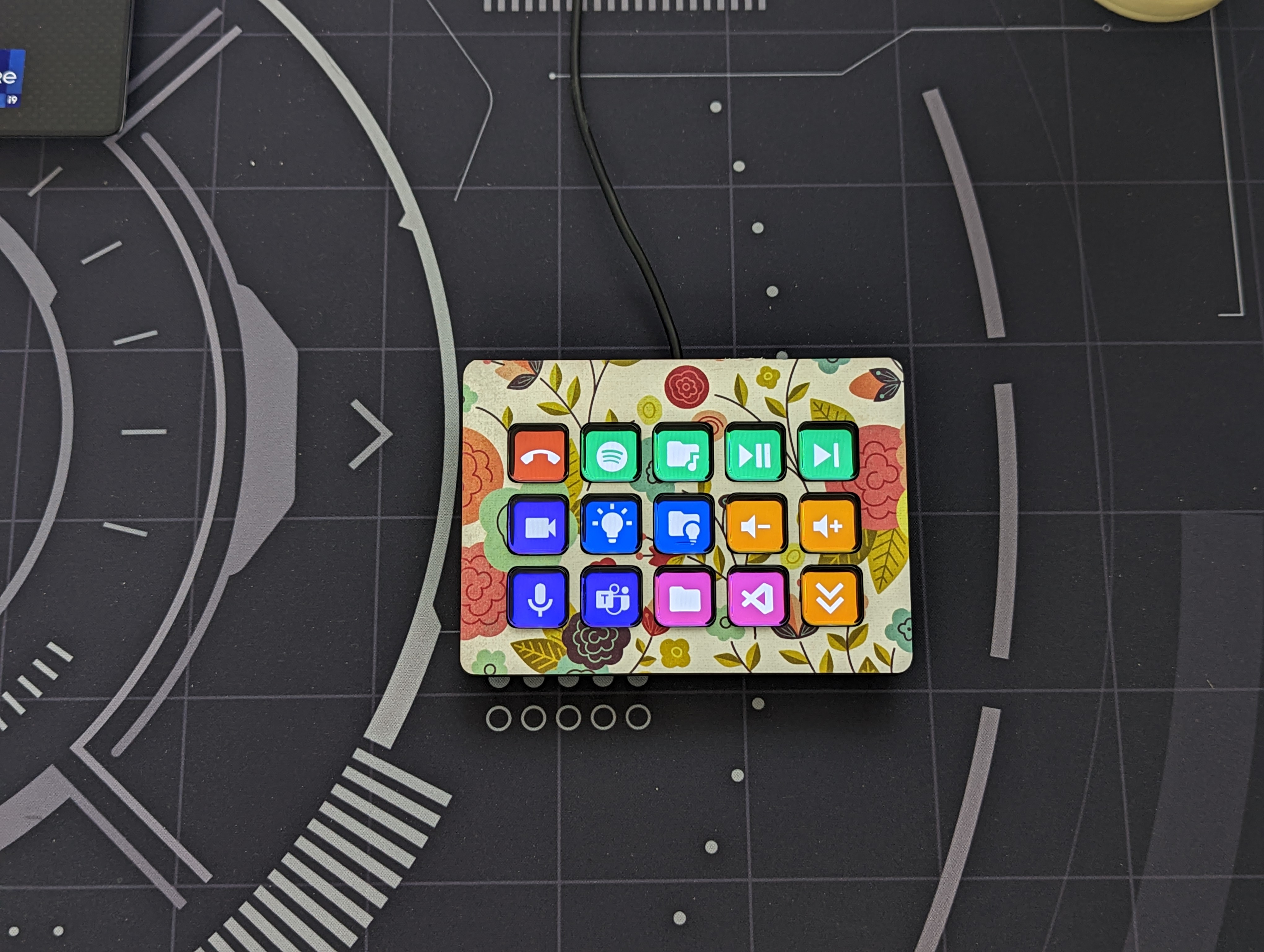 Stream Deck MK.1 Faceplate by thunsaker | Download free STL model ...