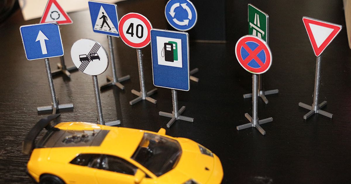 Traffic (street) signs by Pedja | Download free STL model | Printables.com