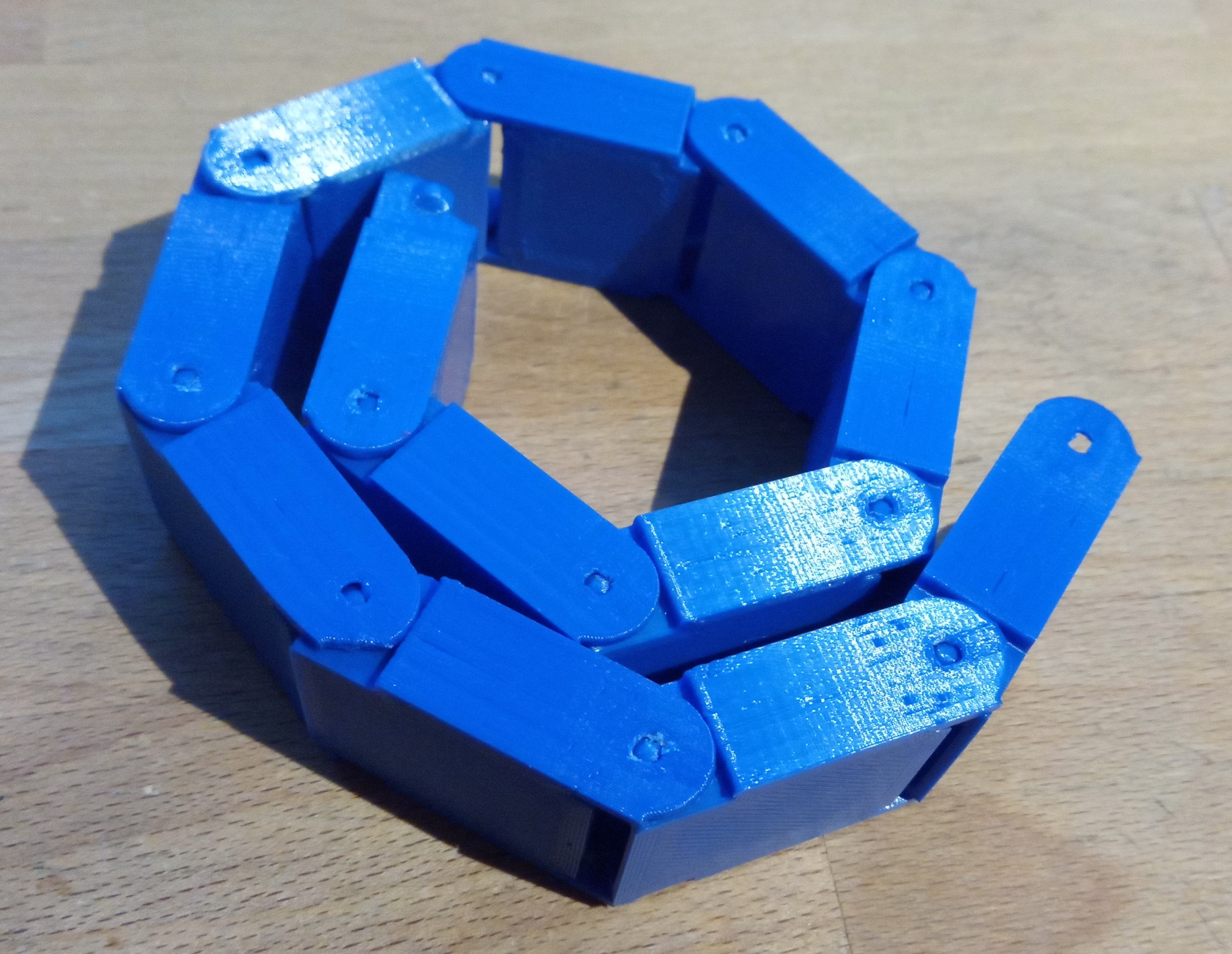 Parametric Cable Chain by b3n3d1k7 | Download free STL model ...