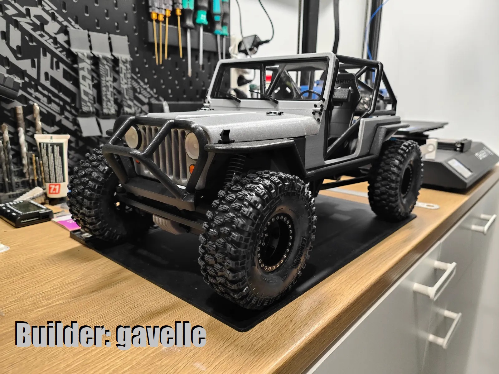 THUMPER 1:8 scale RC Car CJ7 Rock Crawler by BlackCrow (No supports ...