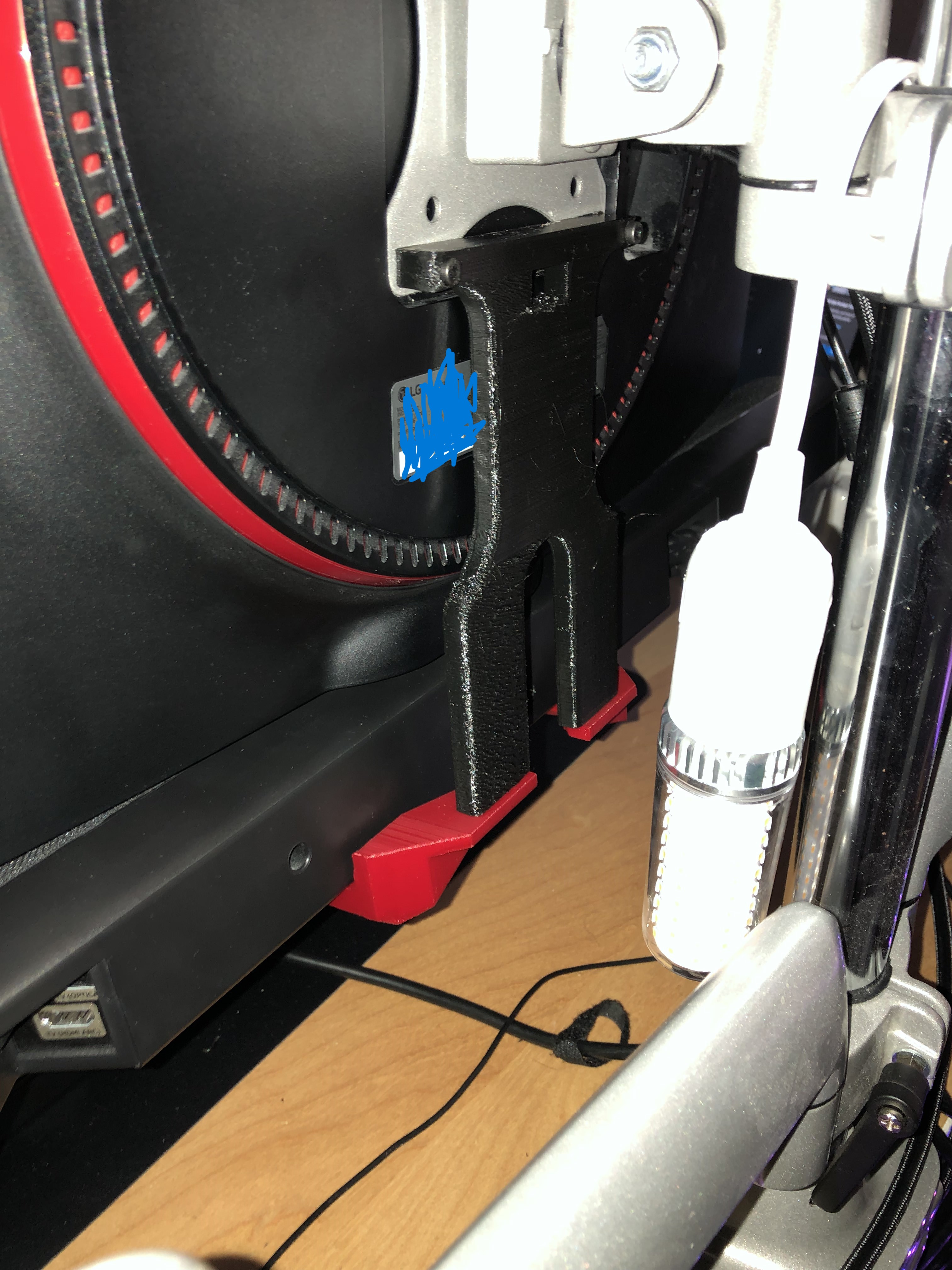 VESA mounted soundbar holder by PapalPotato | Download free STL model ...