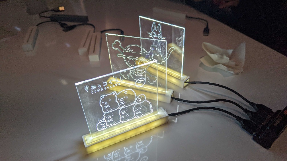 Laser etched night light base with no soldering LED strips by Tex Kang ...