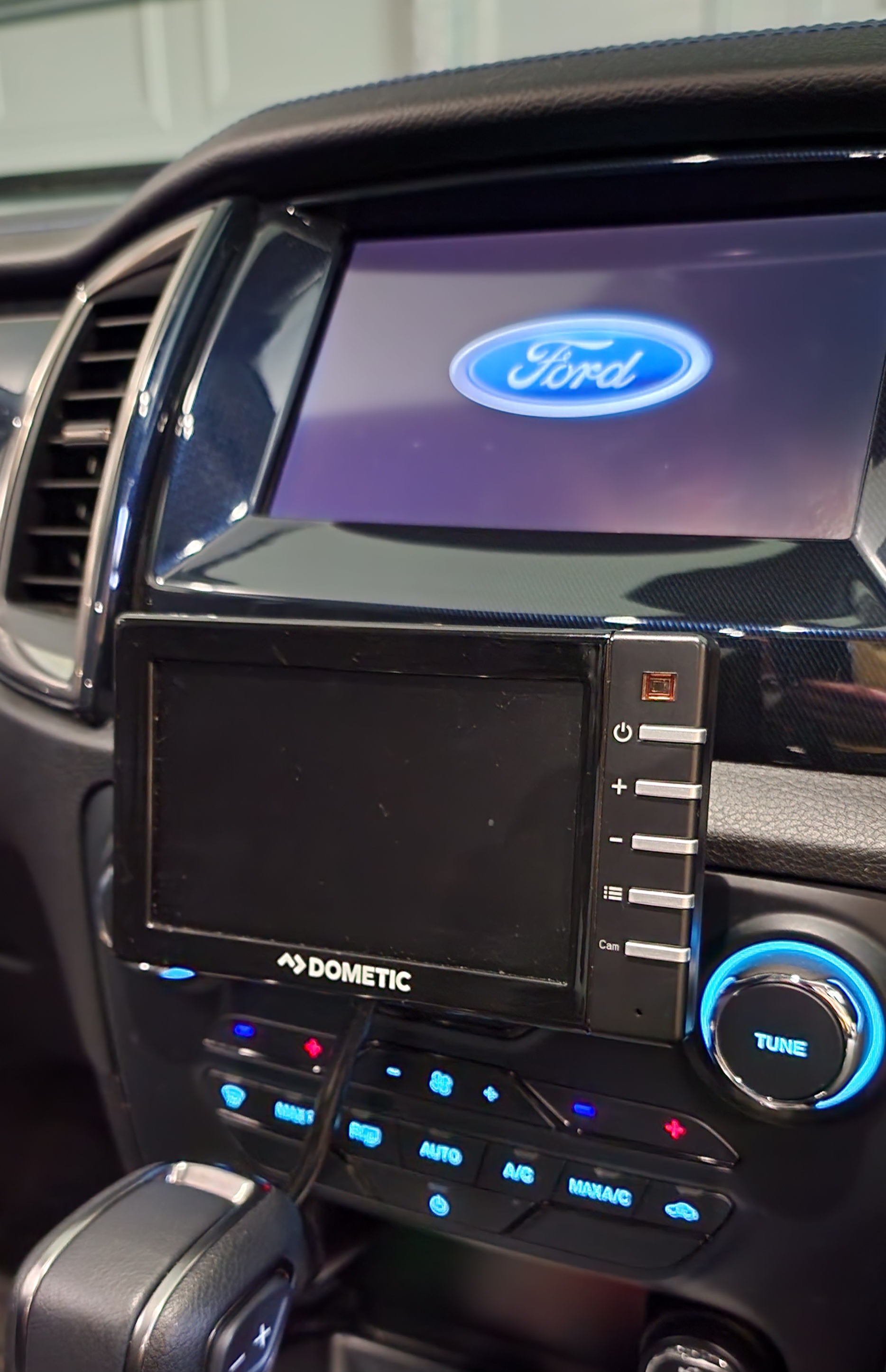 Dometic M55L 5" LCD Monitor Mount by Phill Bond | Download free STL ...