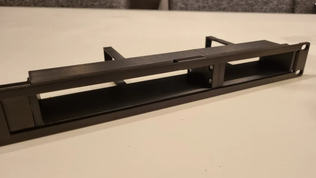 TP-Link ER605 OC200 19 inch rack mount by melvinfec | Download free STL ...