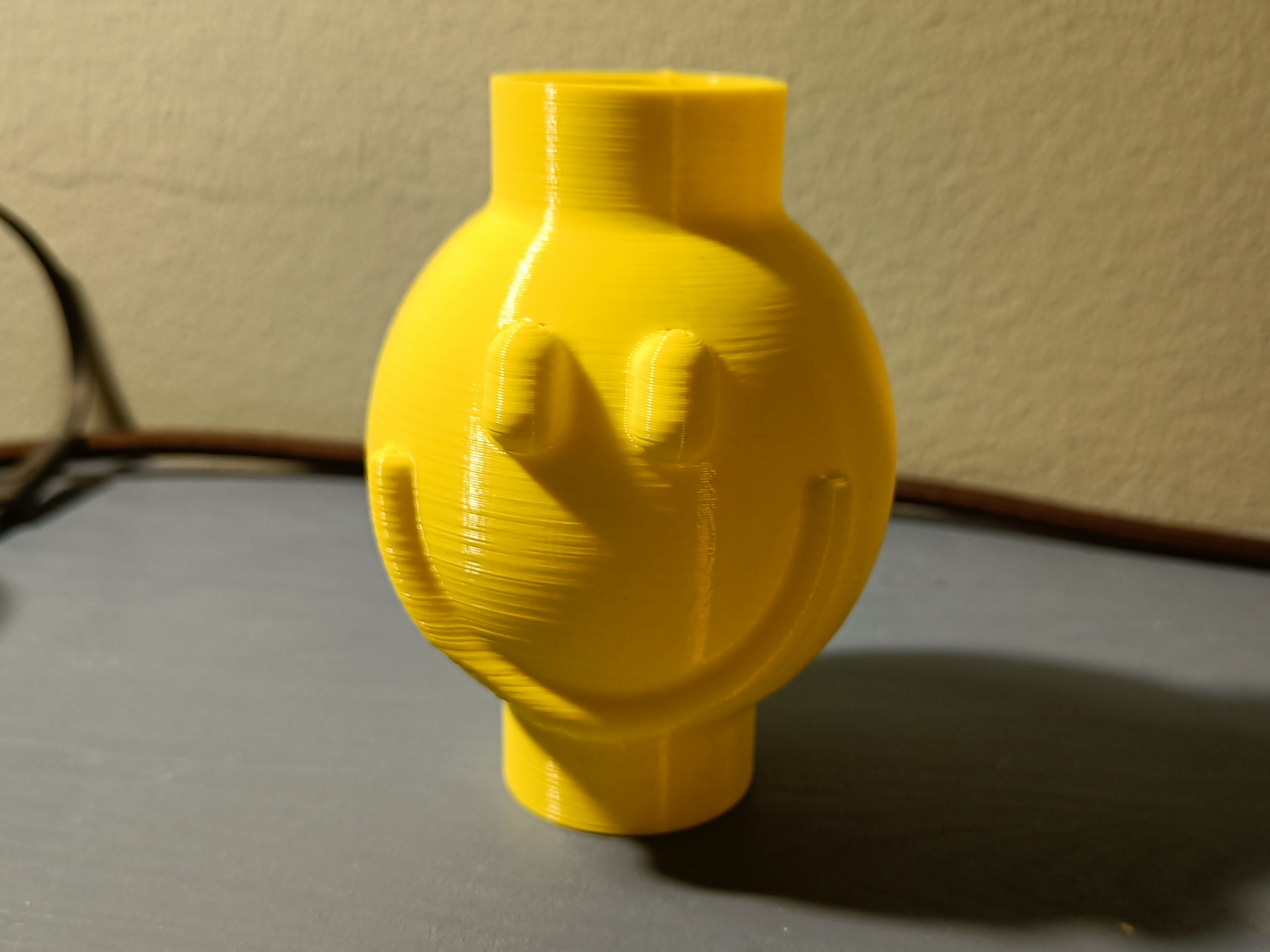 Smiley Vase by nilson_fx | Download free STL model | Printables.com