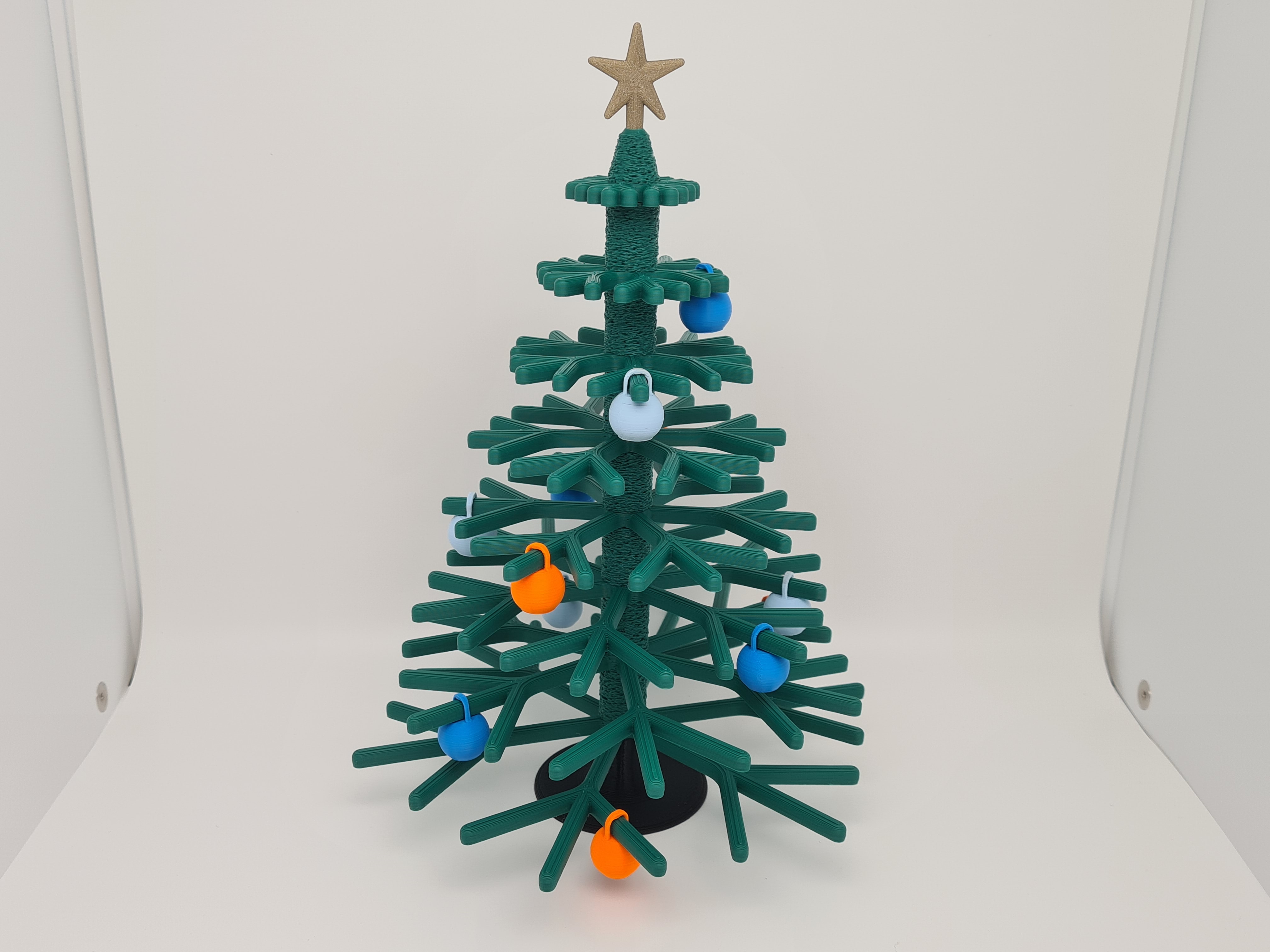 Interlocking Christmas Tree with Ornament (update: light version) by ...