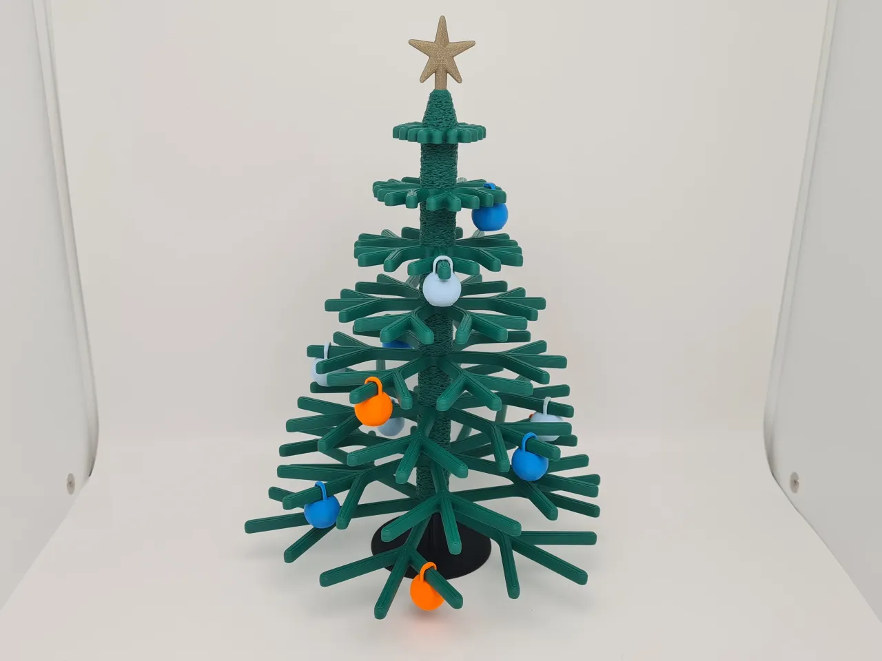 Interlocking Christmas Tree with Ornament (update: light version) by ...