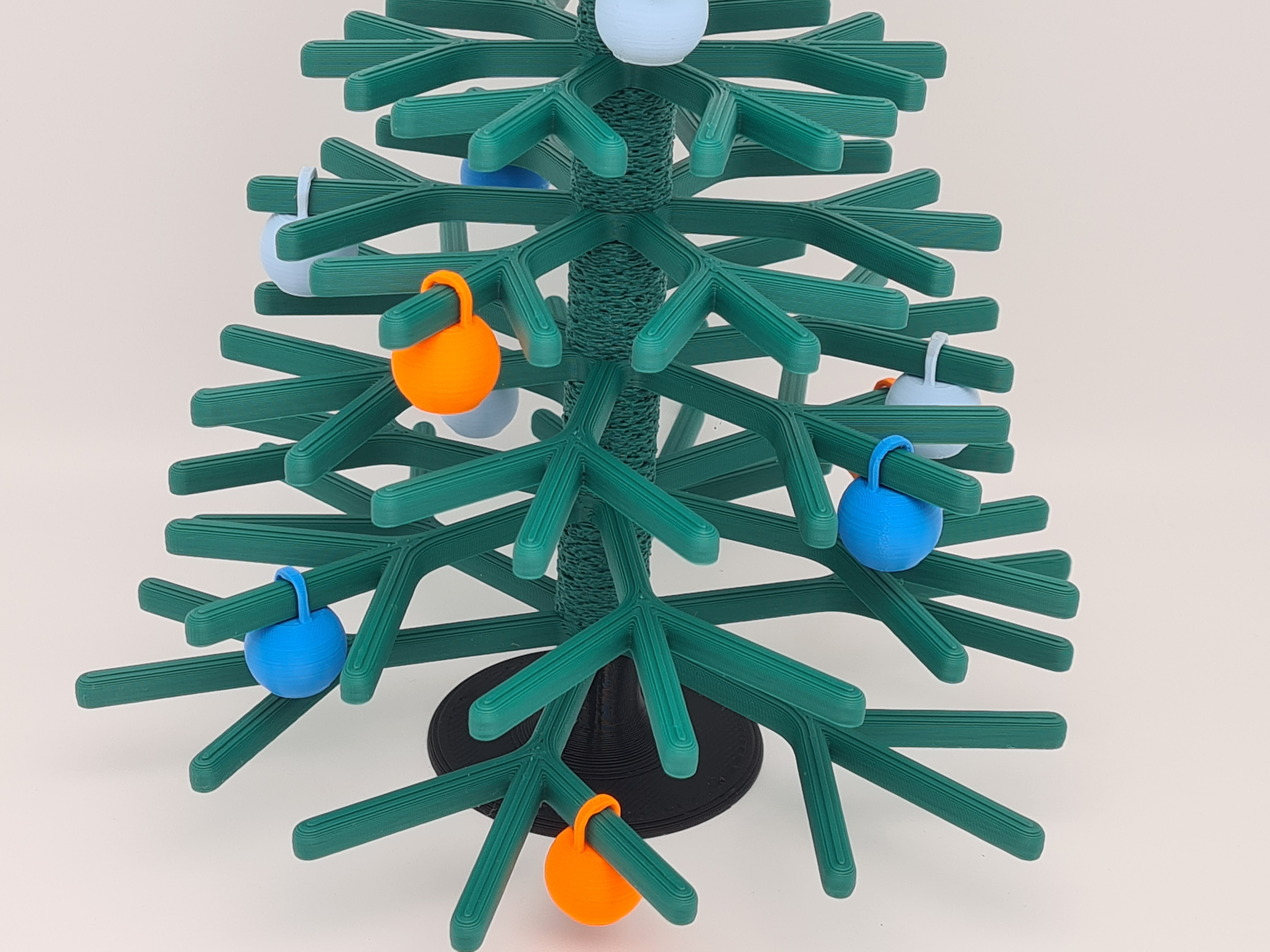 Interlocking Christmas Tree with Ornament (update: light version) by ...