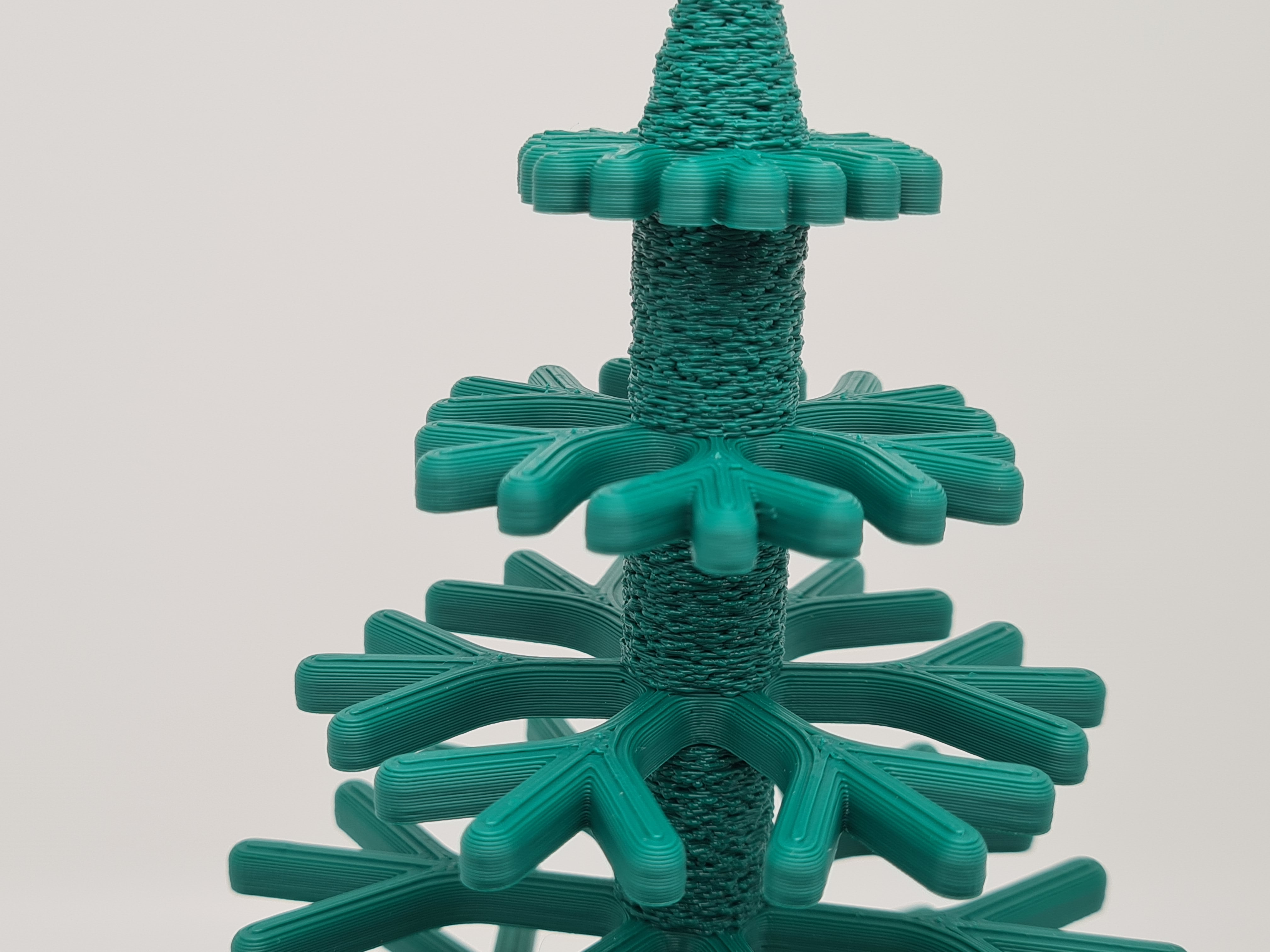Interlocking Christmas Tree with Ornament (update: light version) by ...