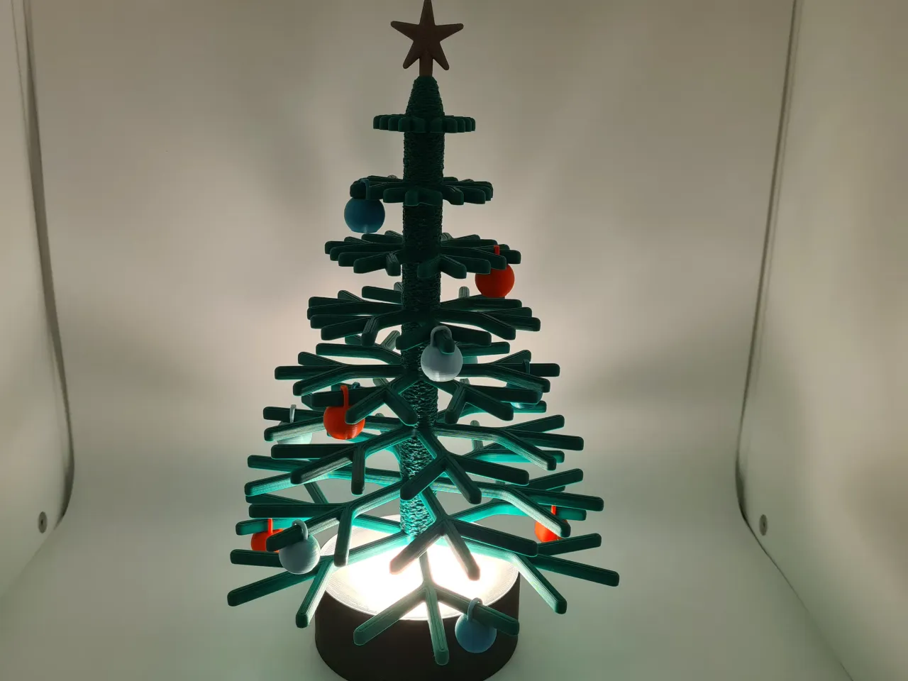 Interlocking Christmas Tree with Ornament (update: light version) by ...