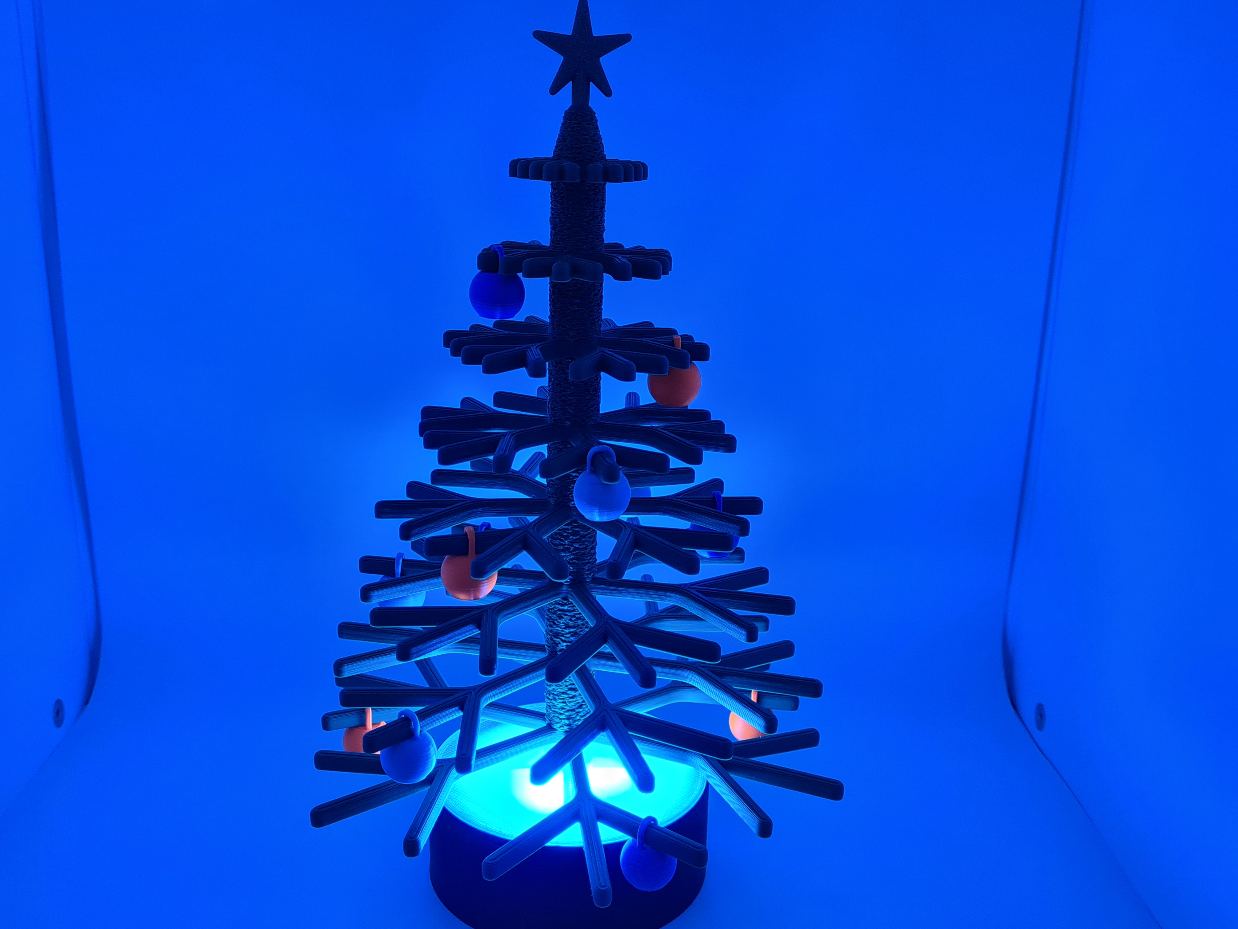 Interlocking Christmas Tree with Ornament (update: light version) by ...