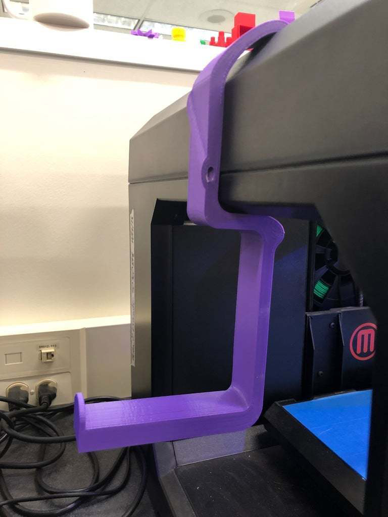 MakerBot Replicator 5th Gen & Replicator+ Spool Holder / Adapter by ...