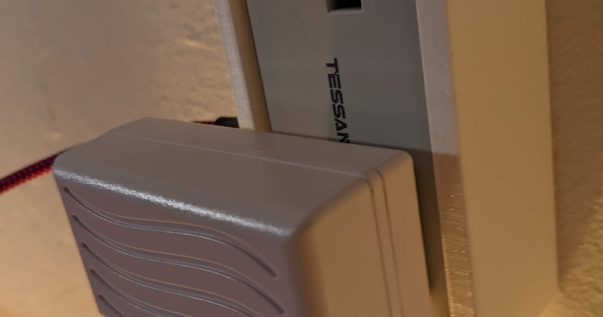 Tessen 2 Plug Power Strip - Wall Mount v2.0 by radfahrer | Download ...